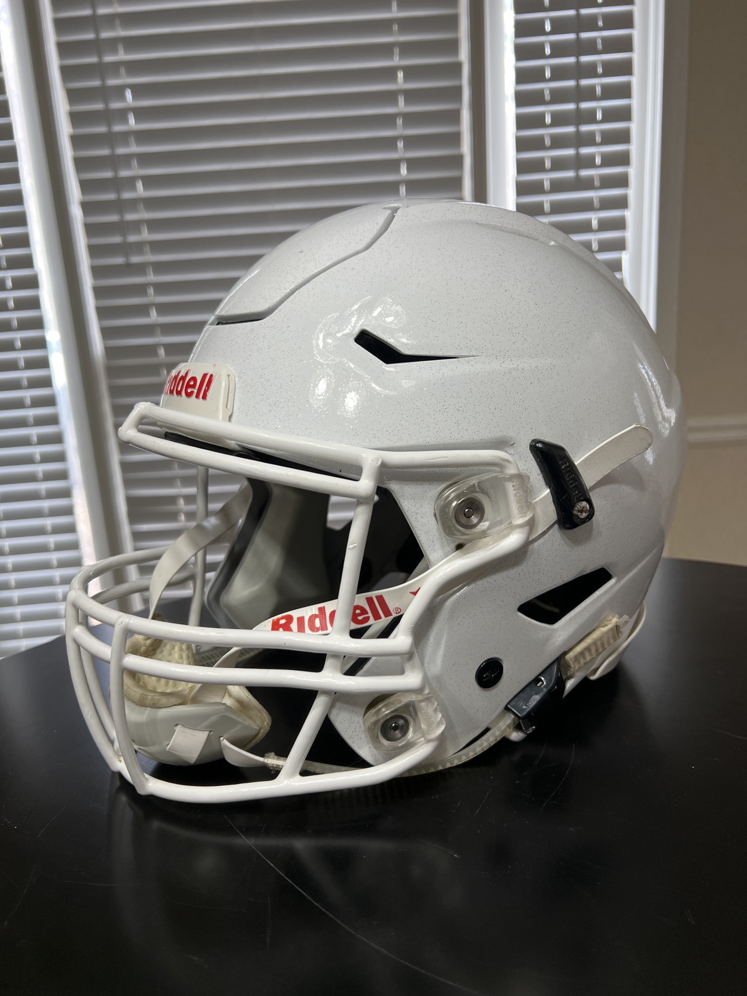 Riddell SpeedFlex- Large- white | SidelineSwap