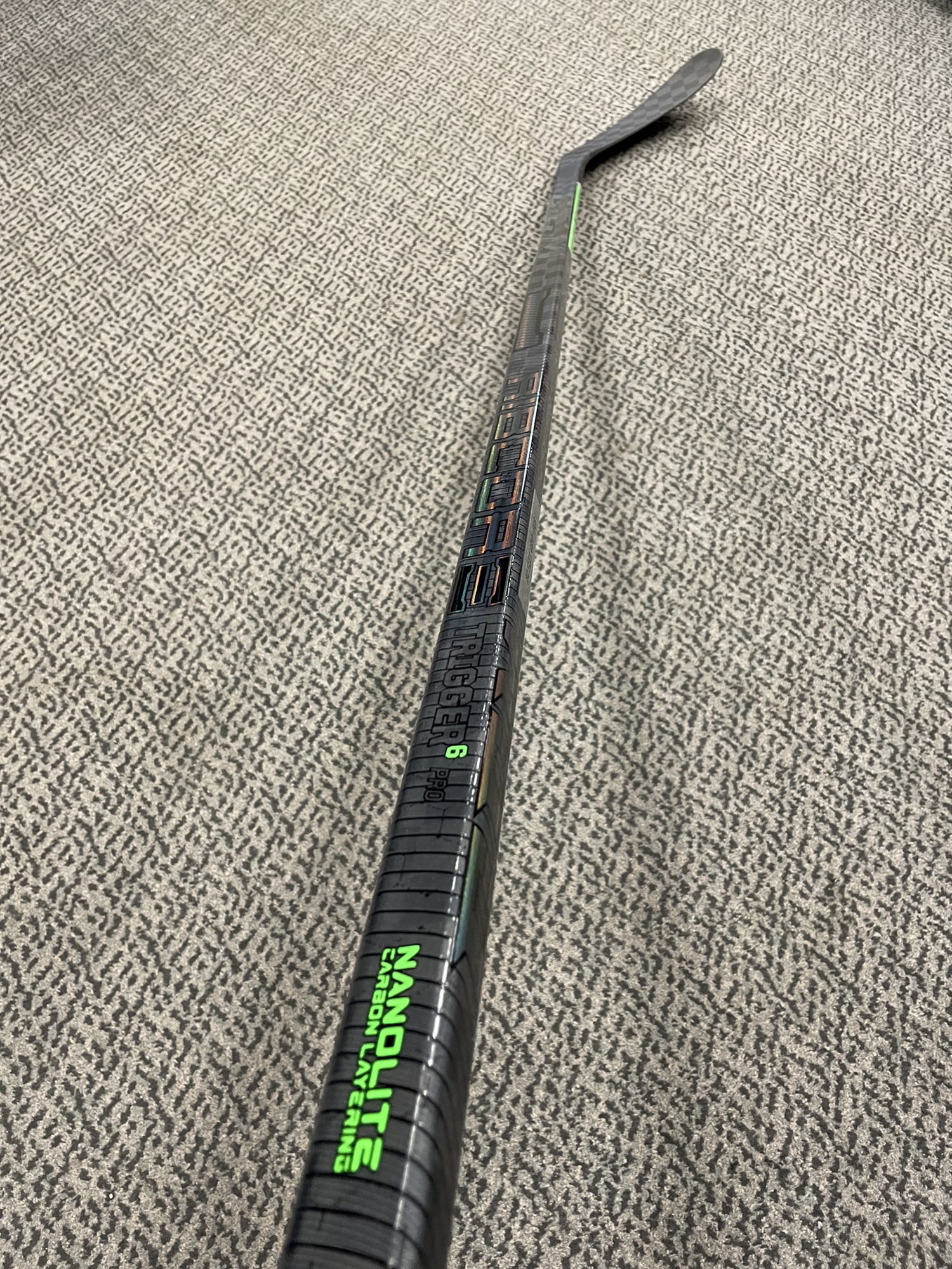 CCM Trigger 6 Pro 80 flex P28 curve right hand stick | SidelineSwap