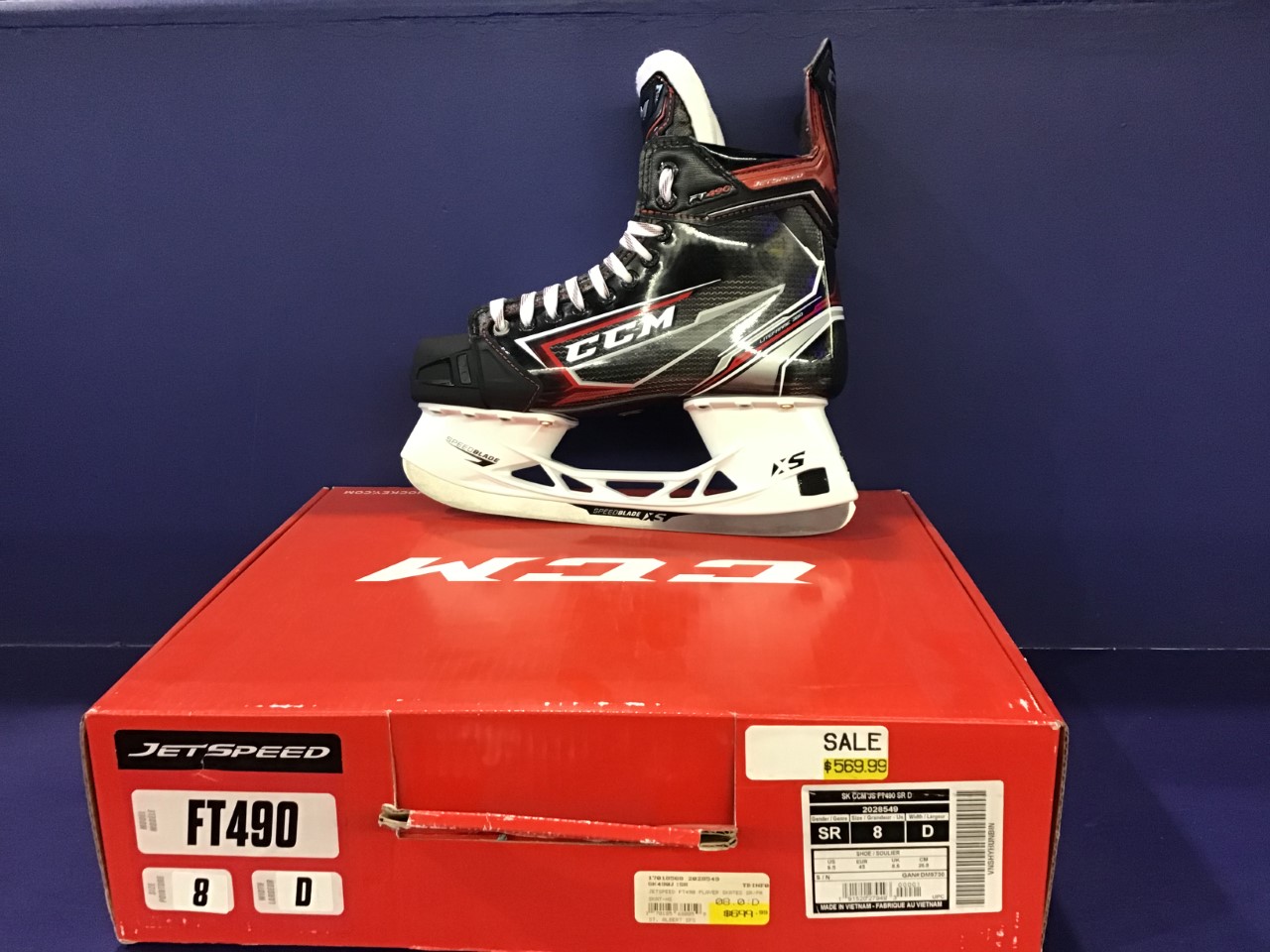 Senior New CCM JetSpeed FT490 Hockey Skates Regular Width Size 8 ...