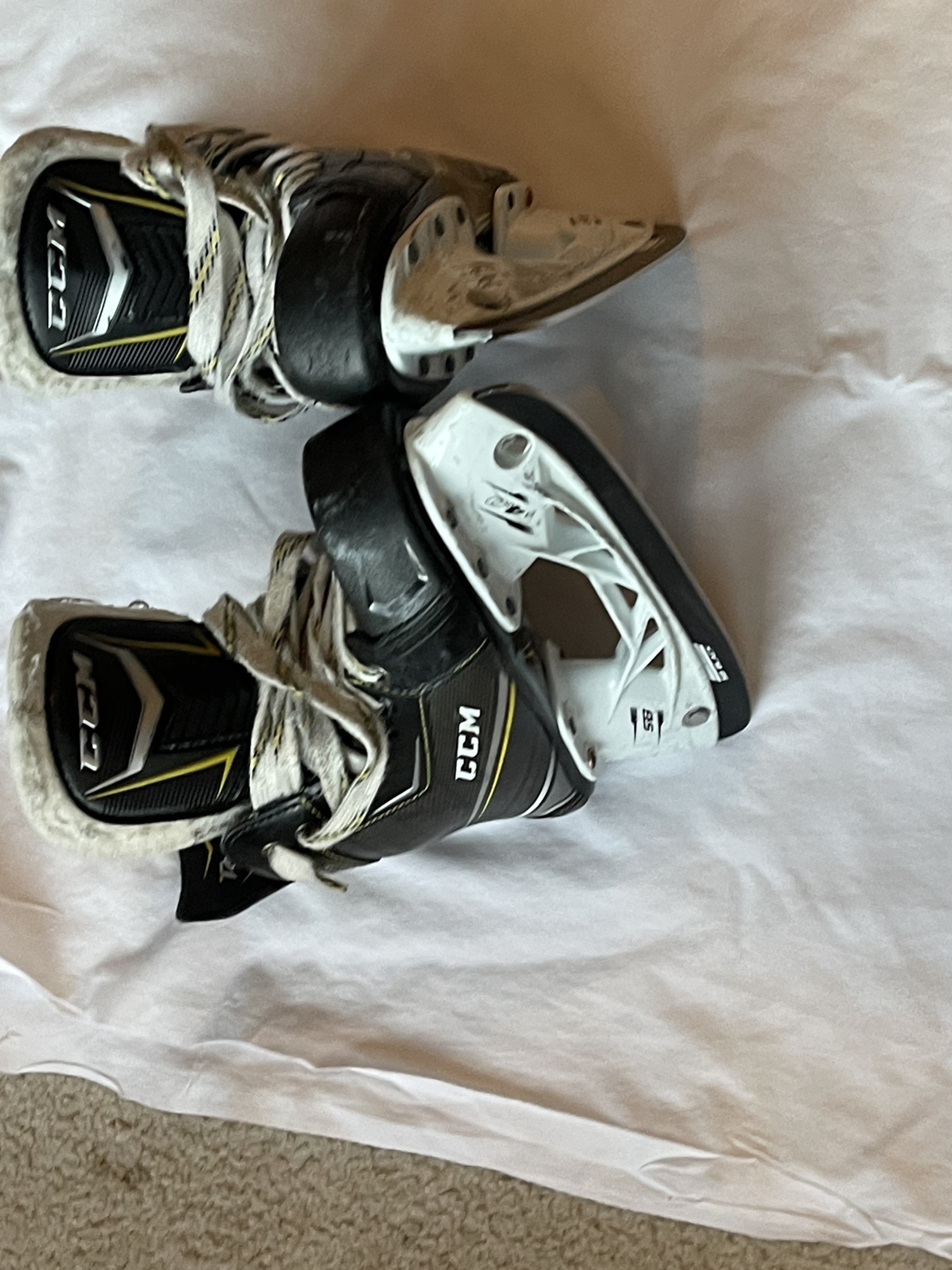 CCM Tacks Vector Plus Skates With SB Black Blades $50 | SidelineSwap