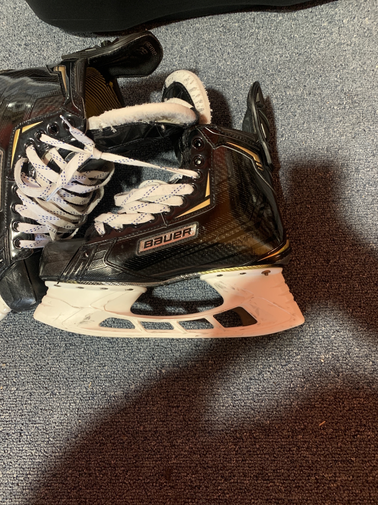 Game Used Bauer Supreme 2S Pro Pro Stock Skates Colorado Avalanche Team ...