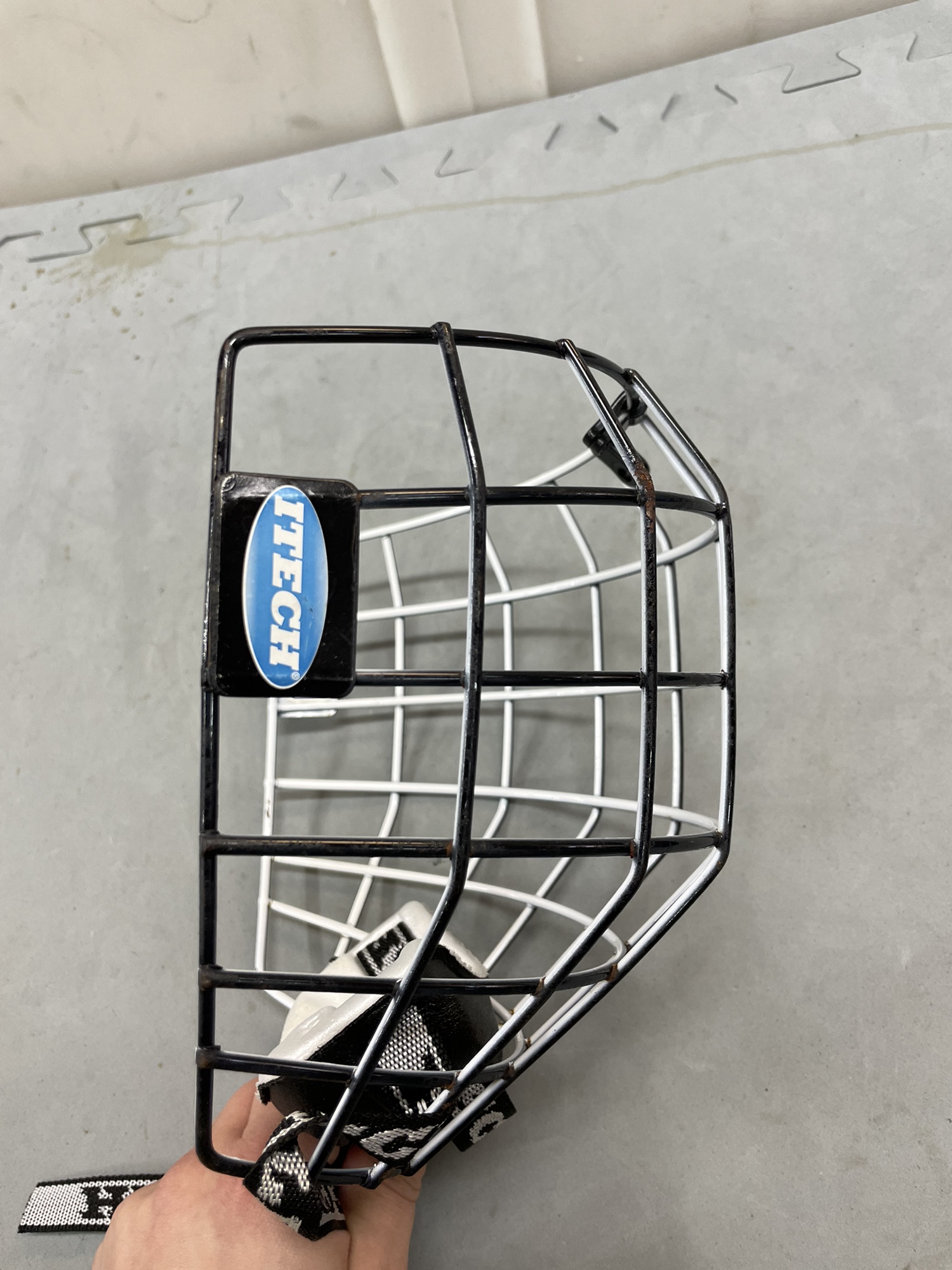 Used 2006 Itech Senior RBE VIII Black and White (Oreo) cage - RARE ...