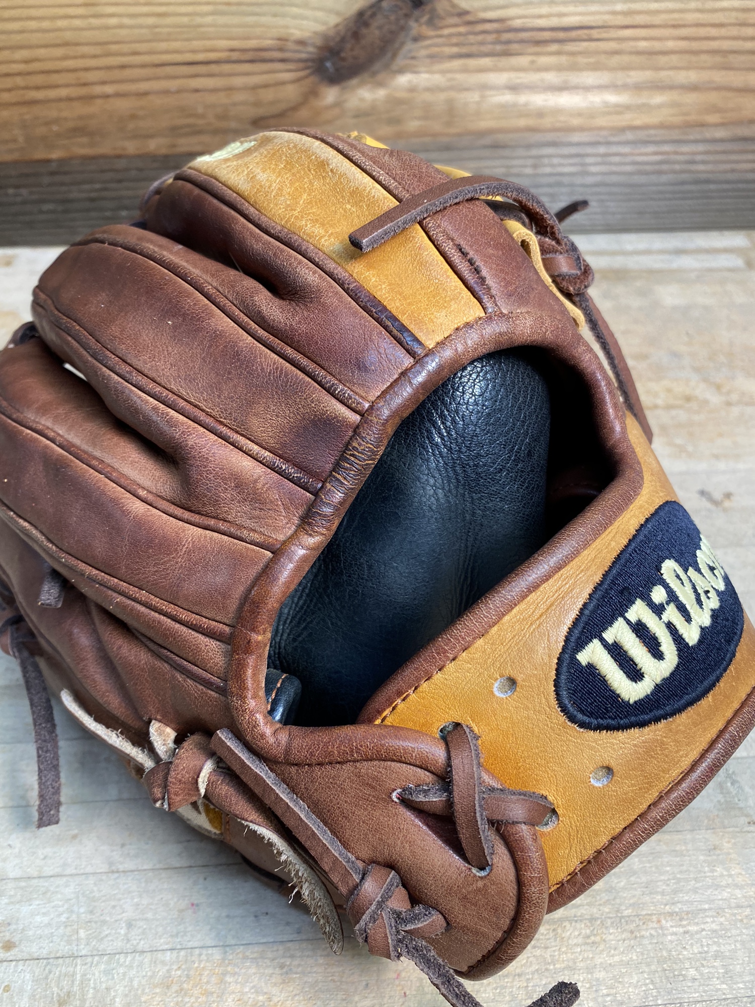 Wilson A2K, 11.5” DP15 Web Swapped | SidelineSwap