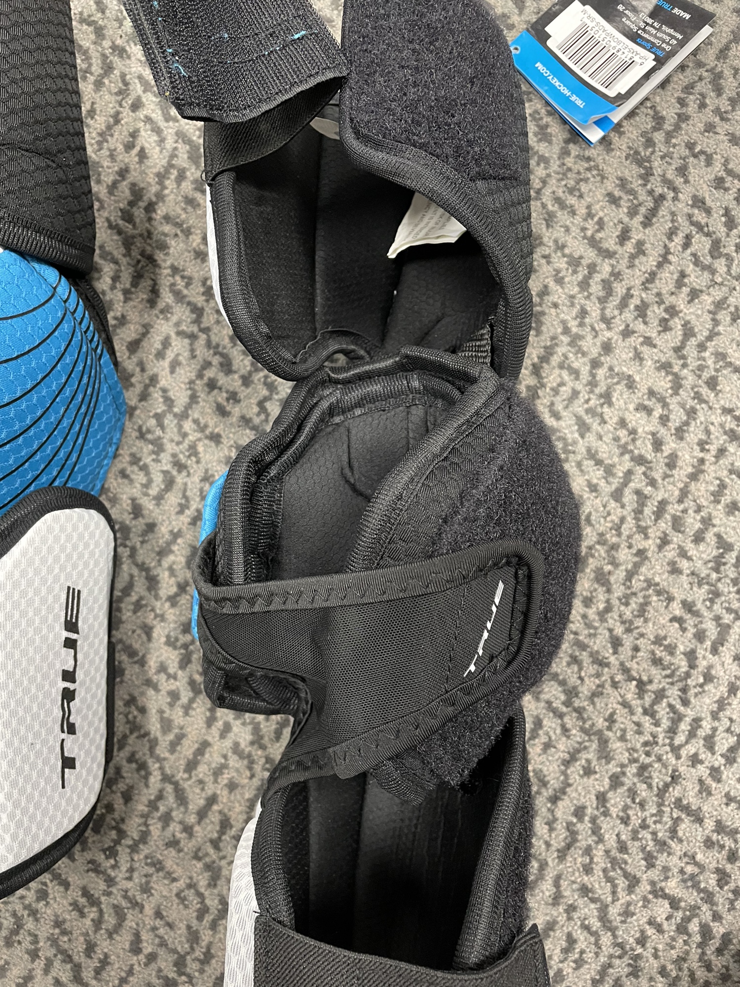 True AX5 Senior Medium Elbow Pads | SidelineSwap
