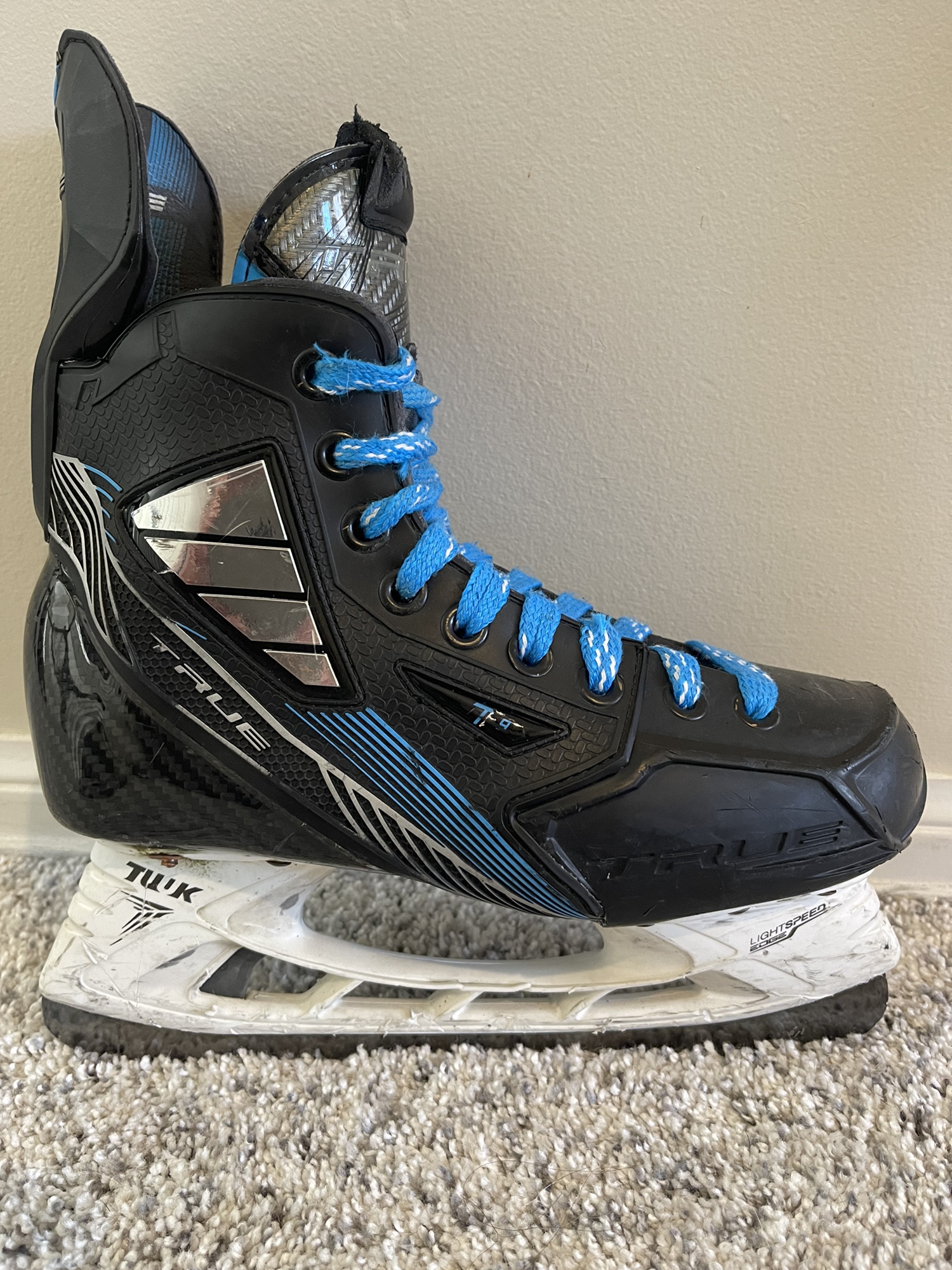 Junior True TF9 Size 3.5 Custom Tuuk Hockey Skates | SidelineSwap