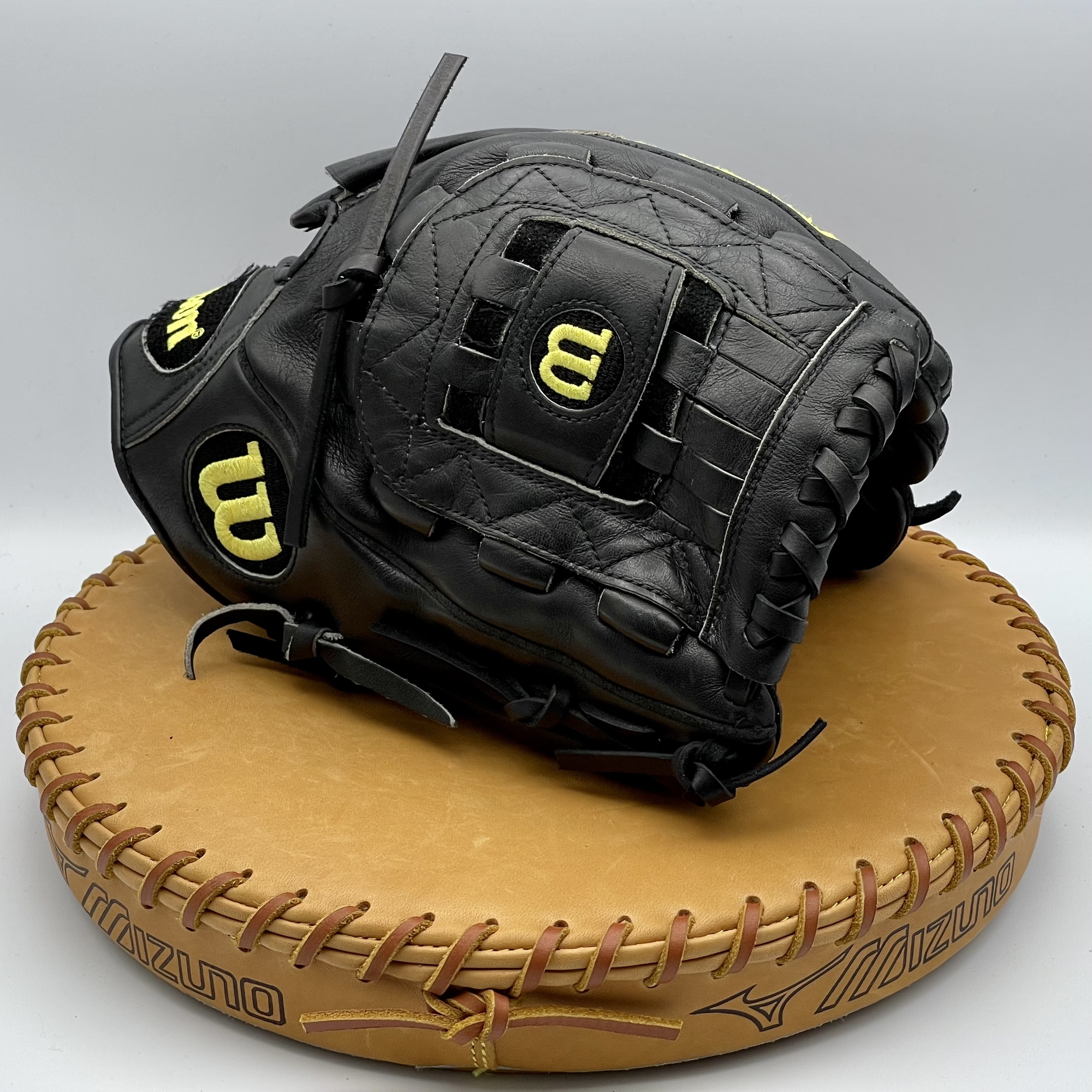 Wilson A2000 Aso 12” Pitchers Glove | SidelineSwap