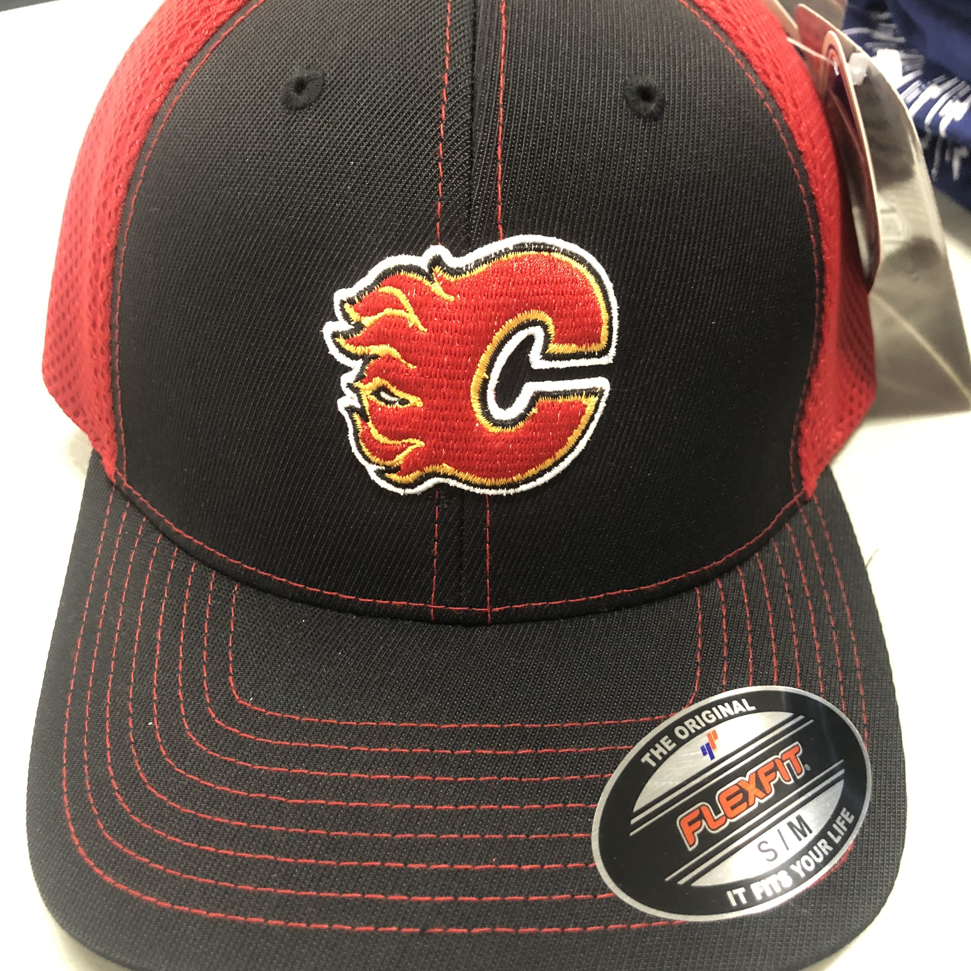 Calgary Flames hat | SidelineSwap