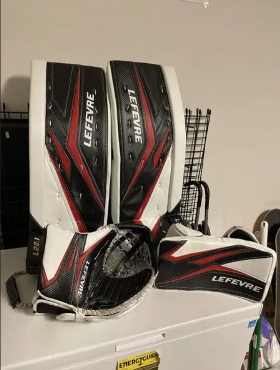 Used 32" True Regular L20.1 Goalie Full Set Pro Stock | SidelineSwap