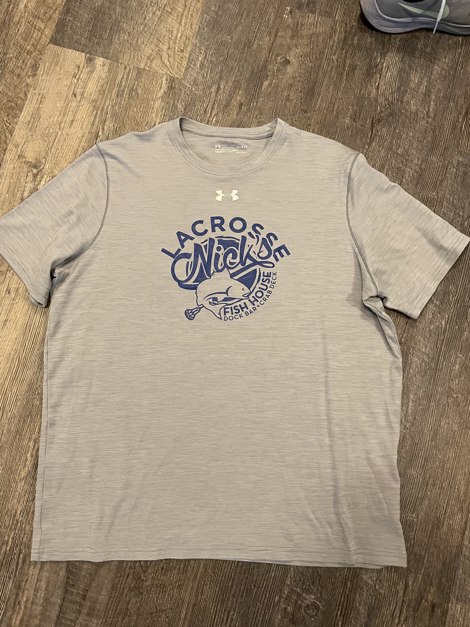 Nicks Fish House Shooting Shirt | SidelineSwap