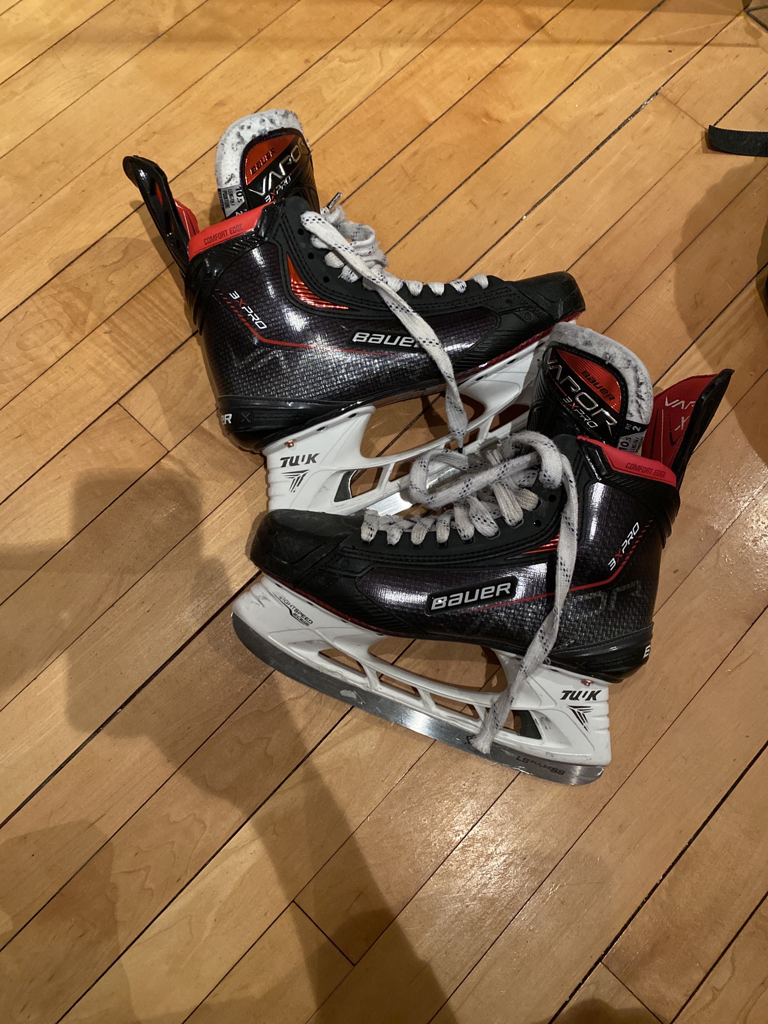 3x Pro Skates Senior Bauer Size 10.5 Vapor 3X Pro Hockey Skates ...