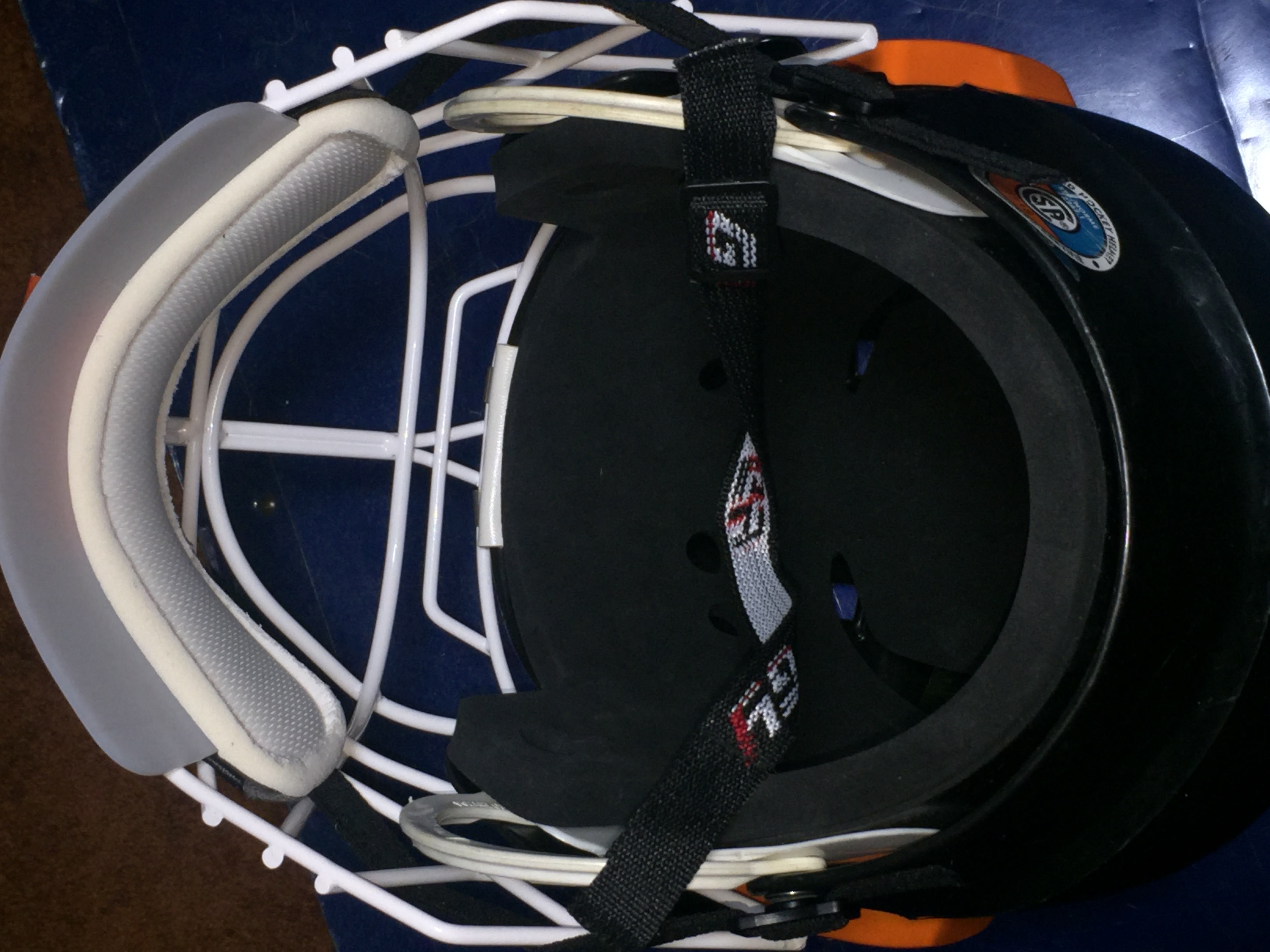 Senior Used Cooper SK 2000 Goalie Mask Pro Stock | SidelineSwap