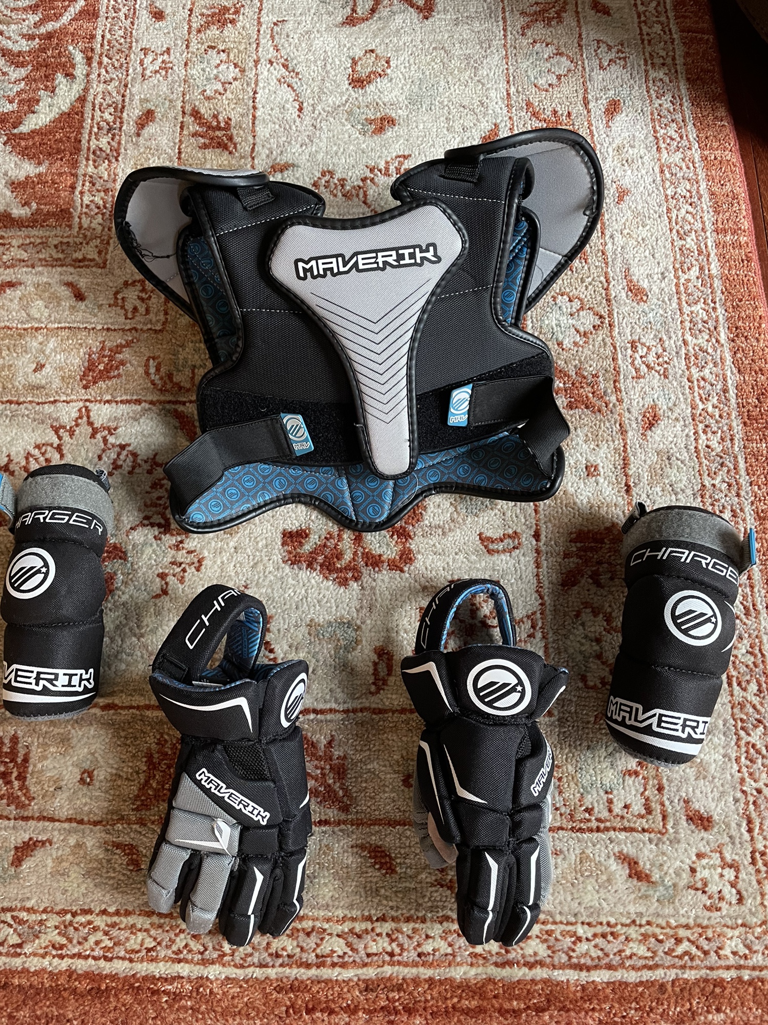 Maverick Starter Set…Elbows , Gloves, Shoulder/Chest Pads | SidelineSwap