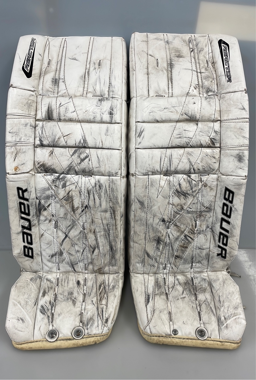 Bauer Reactor 2000 Leg Pads | SidelineSwap