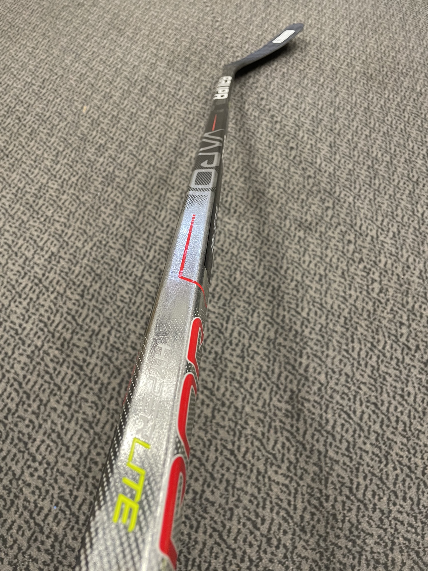 Bauer Hyperlite P88 curve 50 flex right hand stick | SidelineSwap