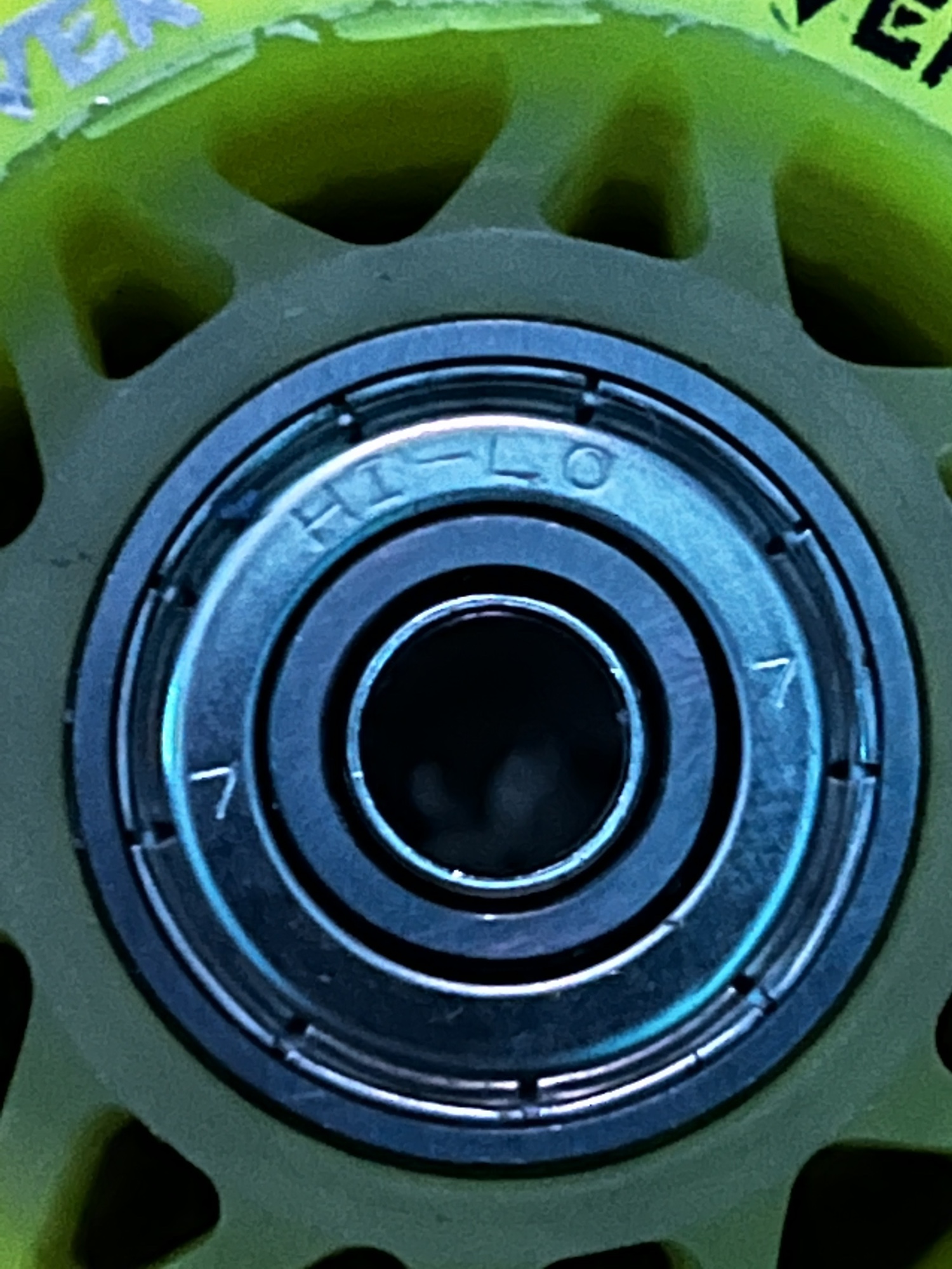 *BRAND NEW* Full Set Of 2021 Labeda Gripper Crossover Inline Hockey ...