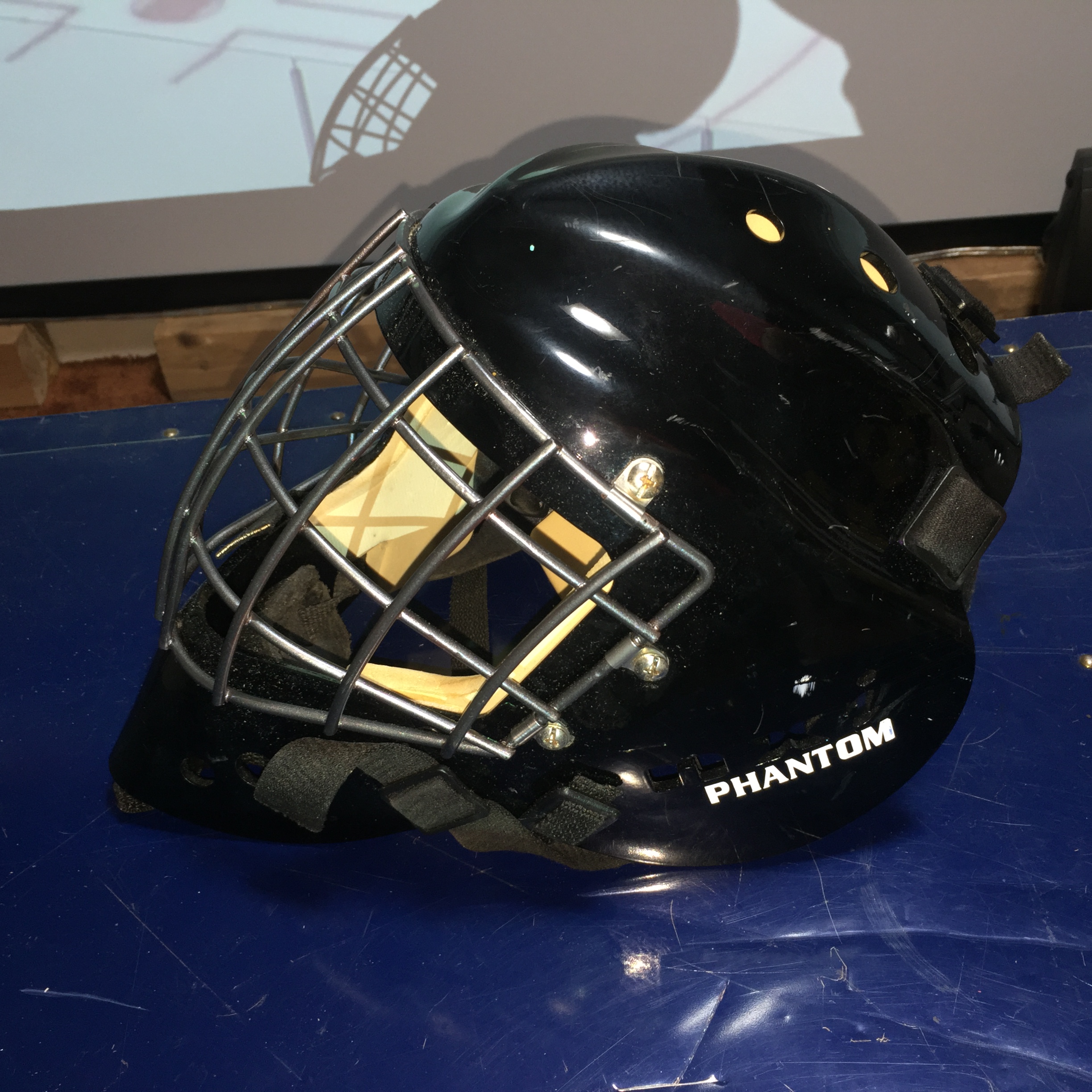 Senior Used Nxi Phantom Goalie Mask Episode 2 The Phantom of the Opera ...