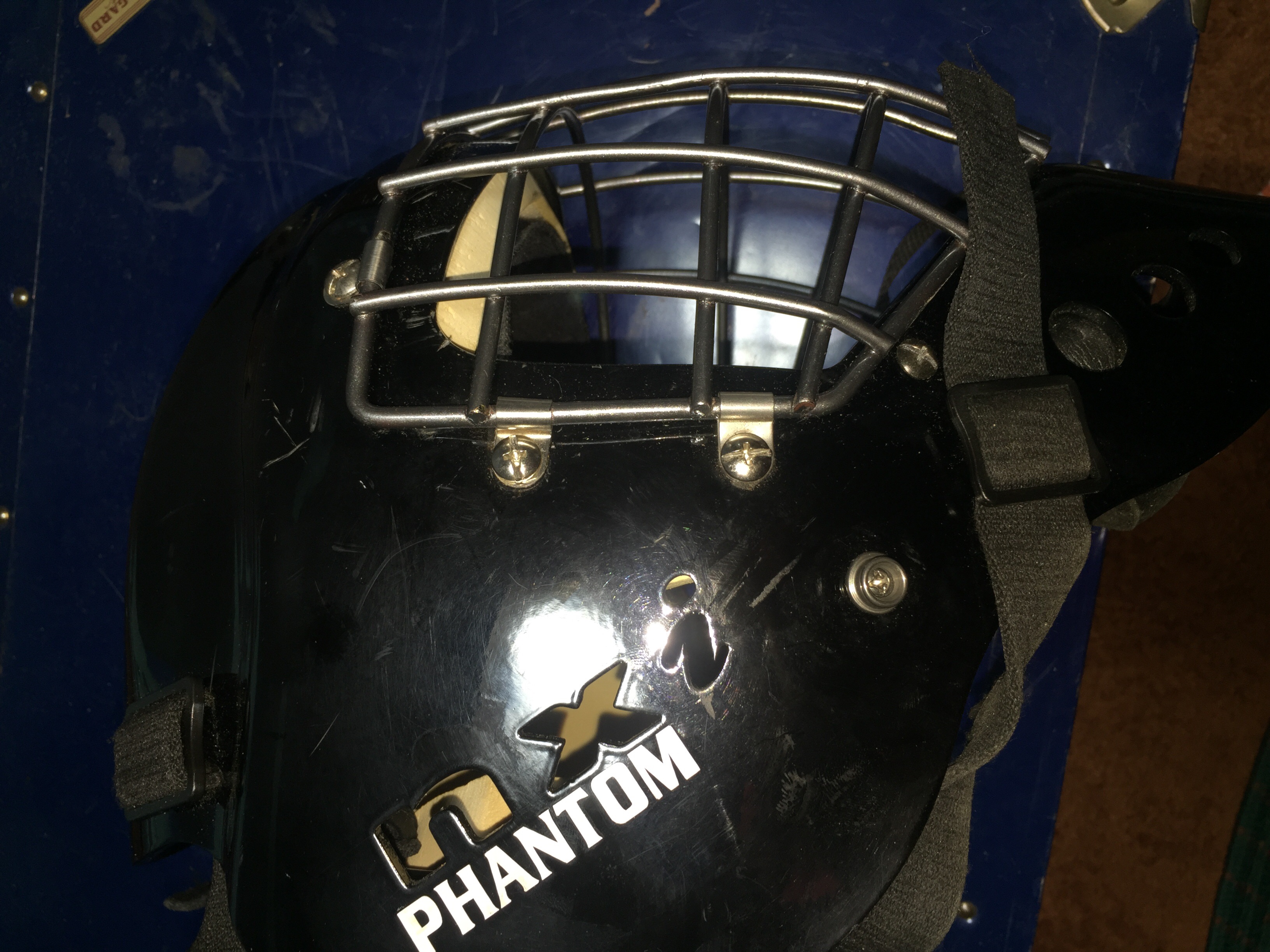 Senior Used Nxi Phantom Goalie Mask Episode 2 The Phantom of the Opera ...