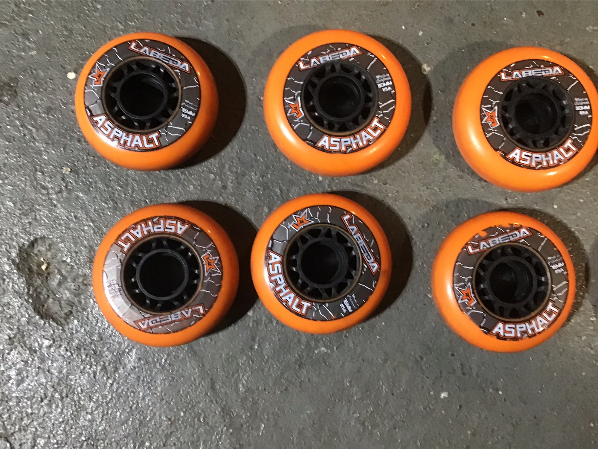 Labeda inline asphalt wheels 85a - 4x80mm and 4x76mm | SidelineSwap