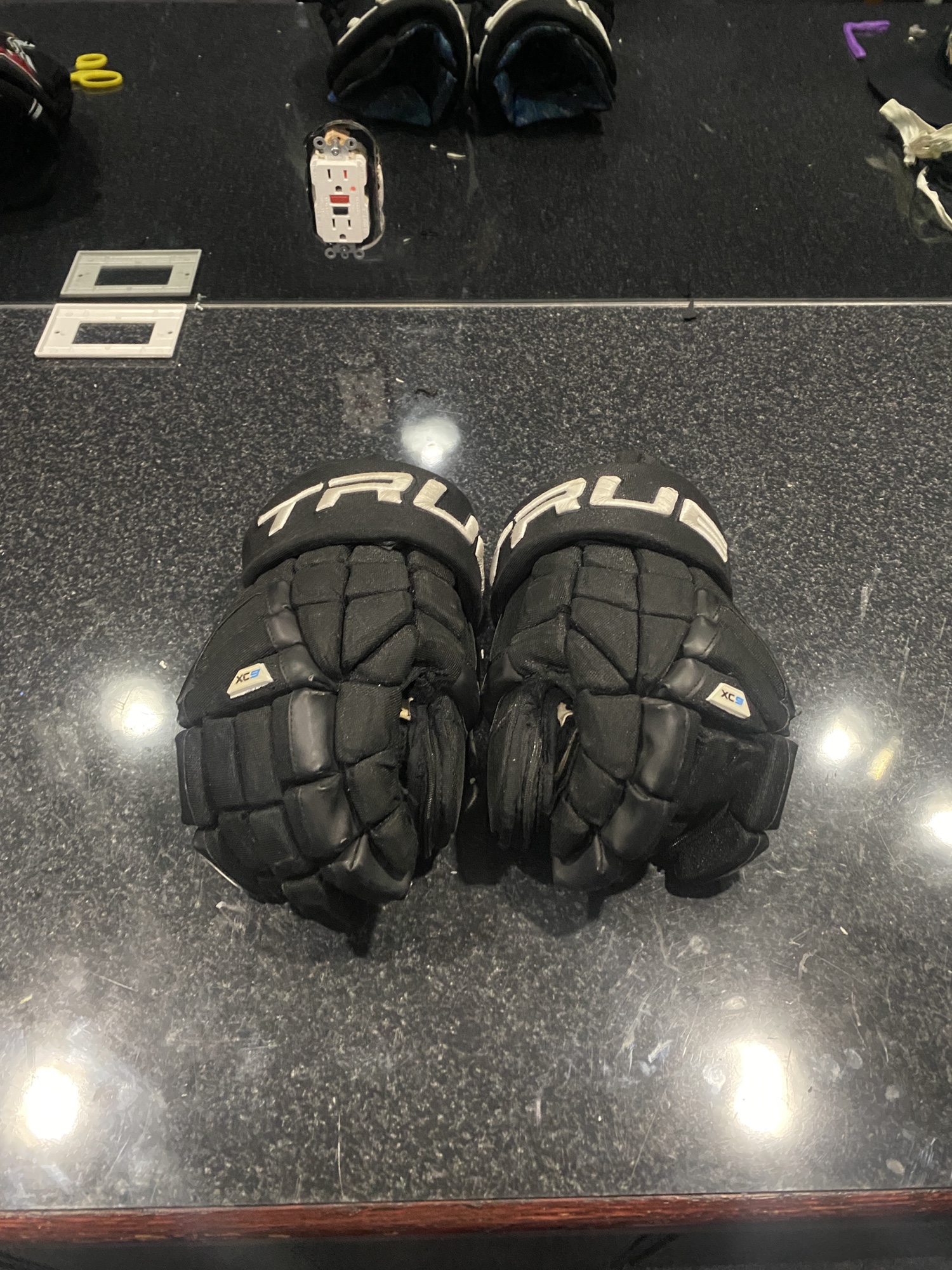 True XC9 Z-palm Gloves 14 inch | SidelineSwap