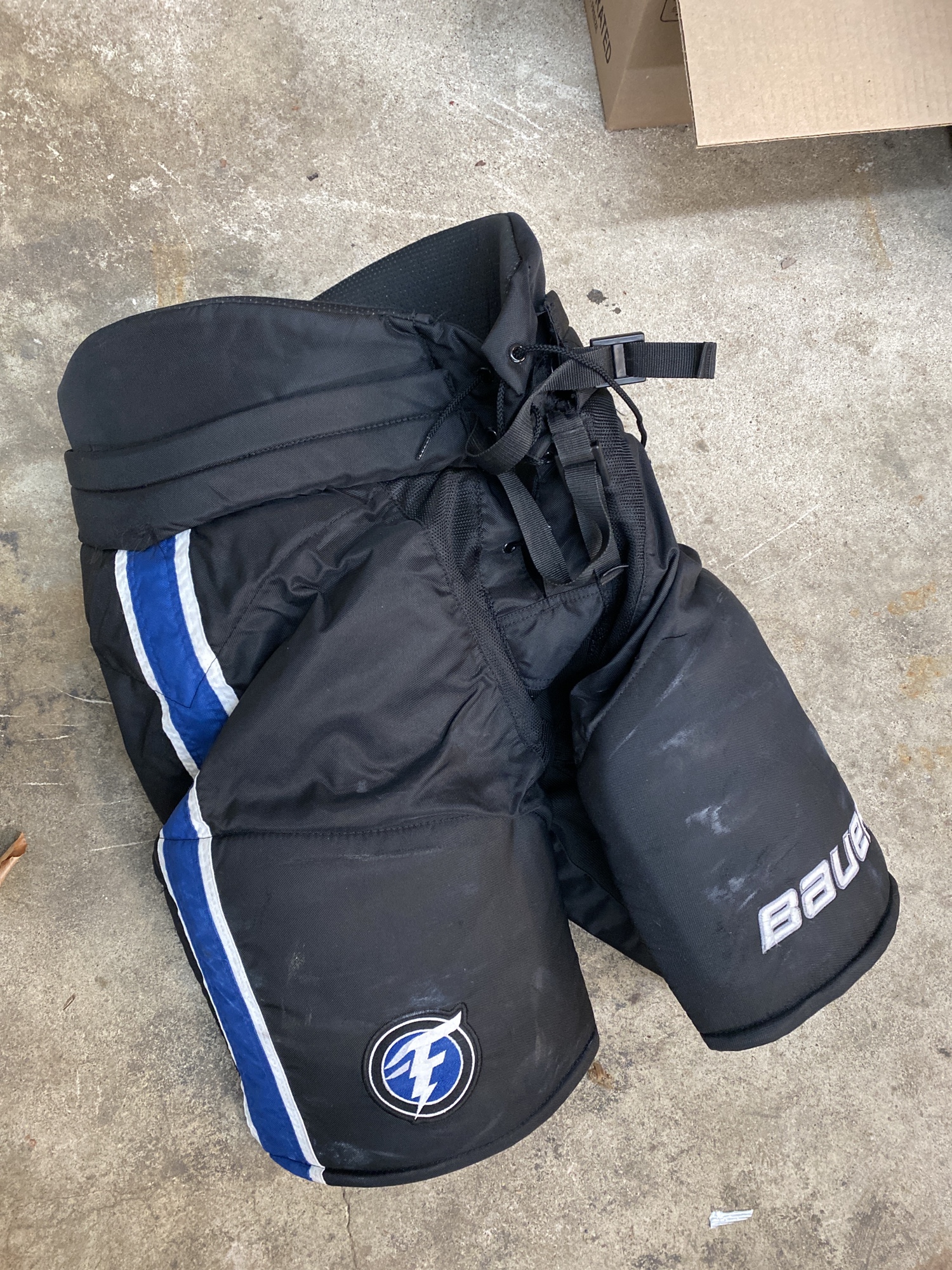 Senior Medium Bauer Nexus Custom Pro Hockey Pants | SidelineSwap