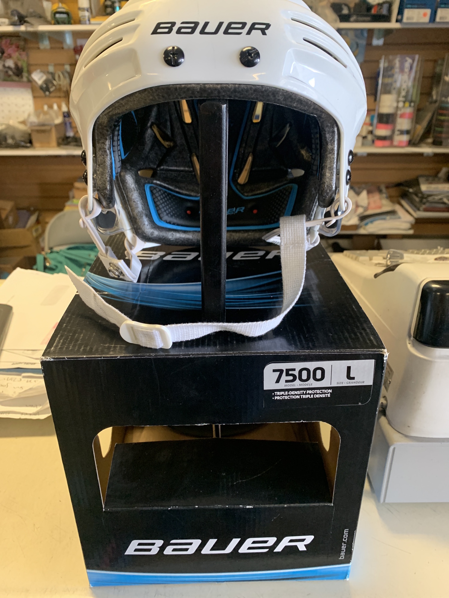 New Large Bauer 7500 Helmet | SidelineSwap