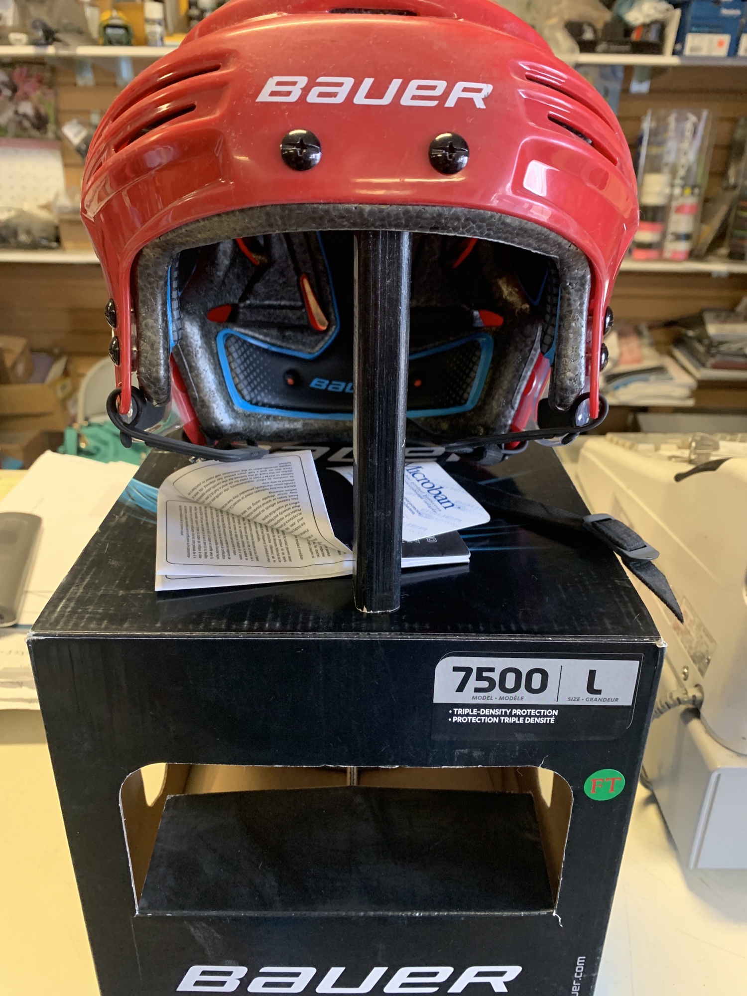 New Large Bauer 7500 Helmet | SidelineSwap