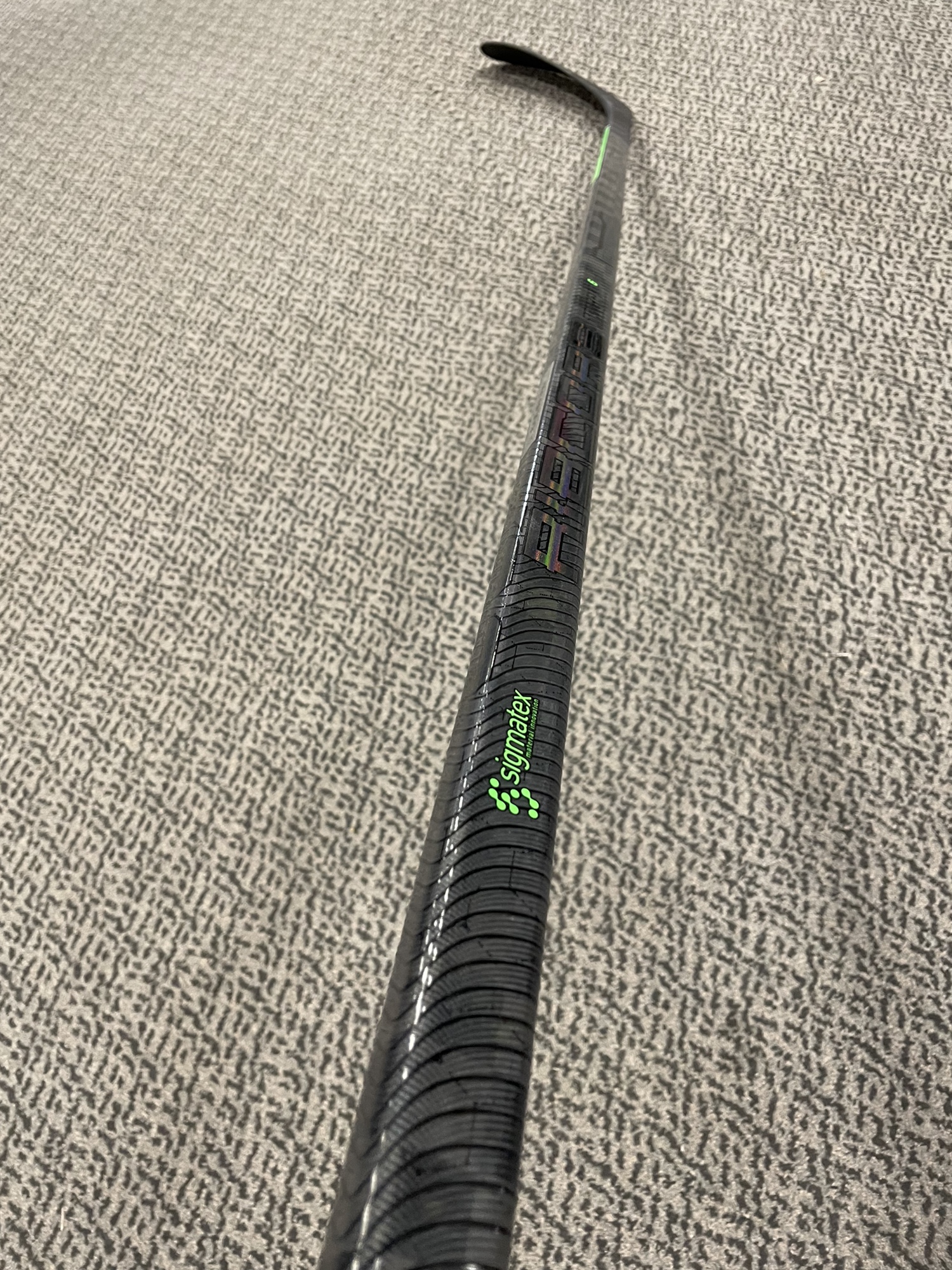 CCM Trigger 6 Pro 70 flex P28 right hand stick | SidelineSwap