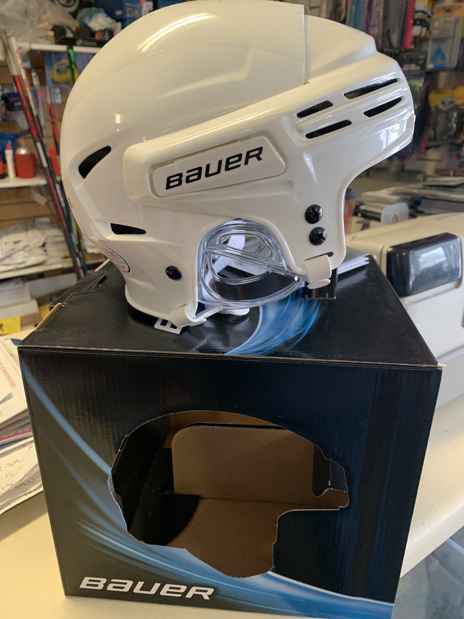 New Large Bauer 7500 Helmet | SidelineSwap