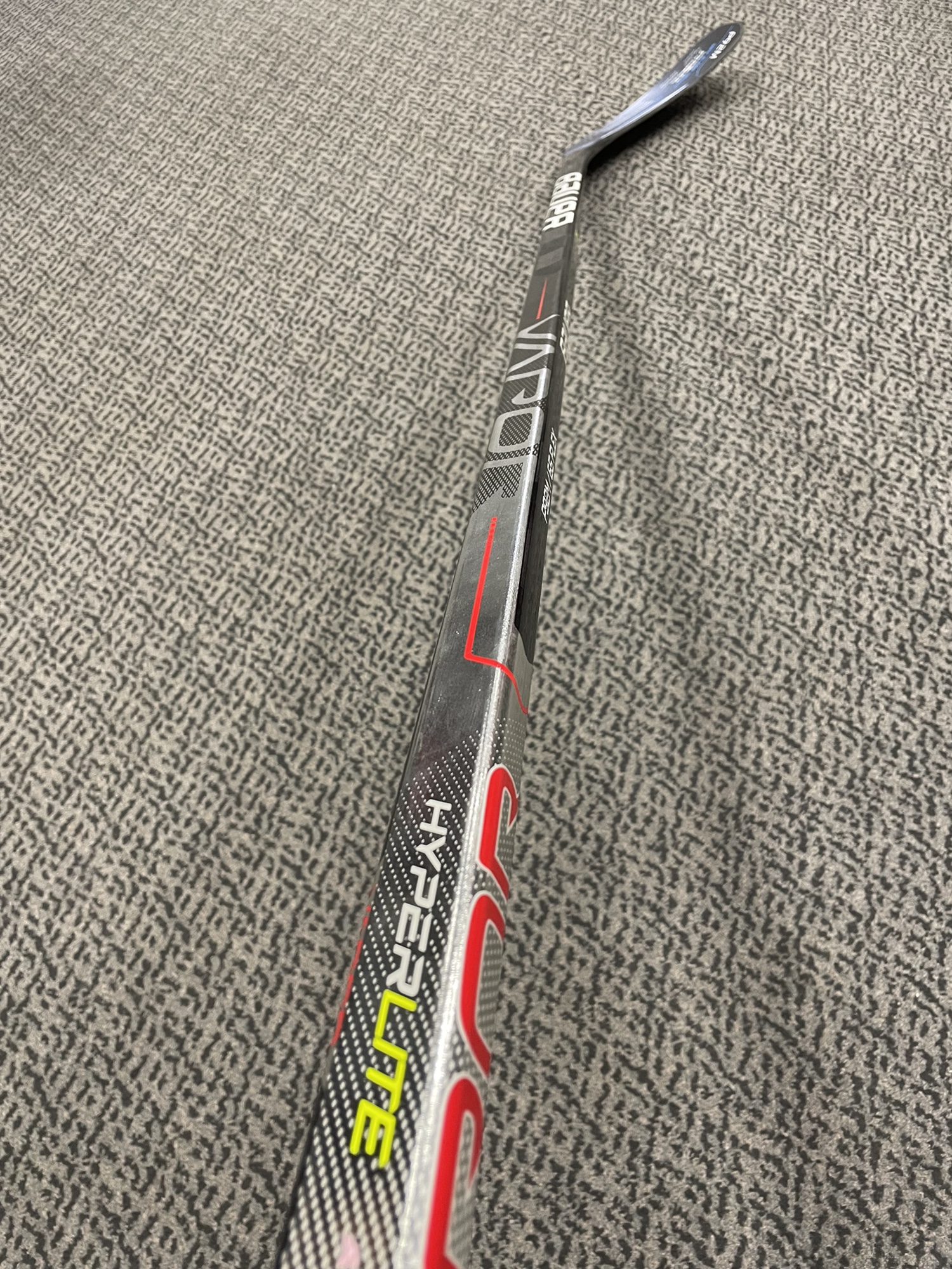 Bauer Hyperlite P92M curve 65 flex right hand stick | SidelineSwap