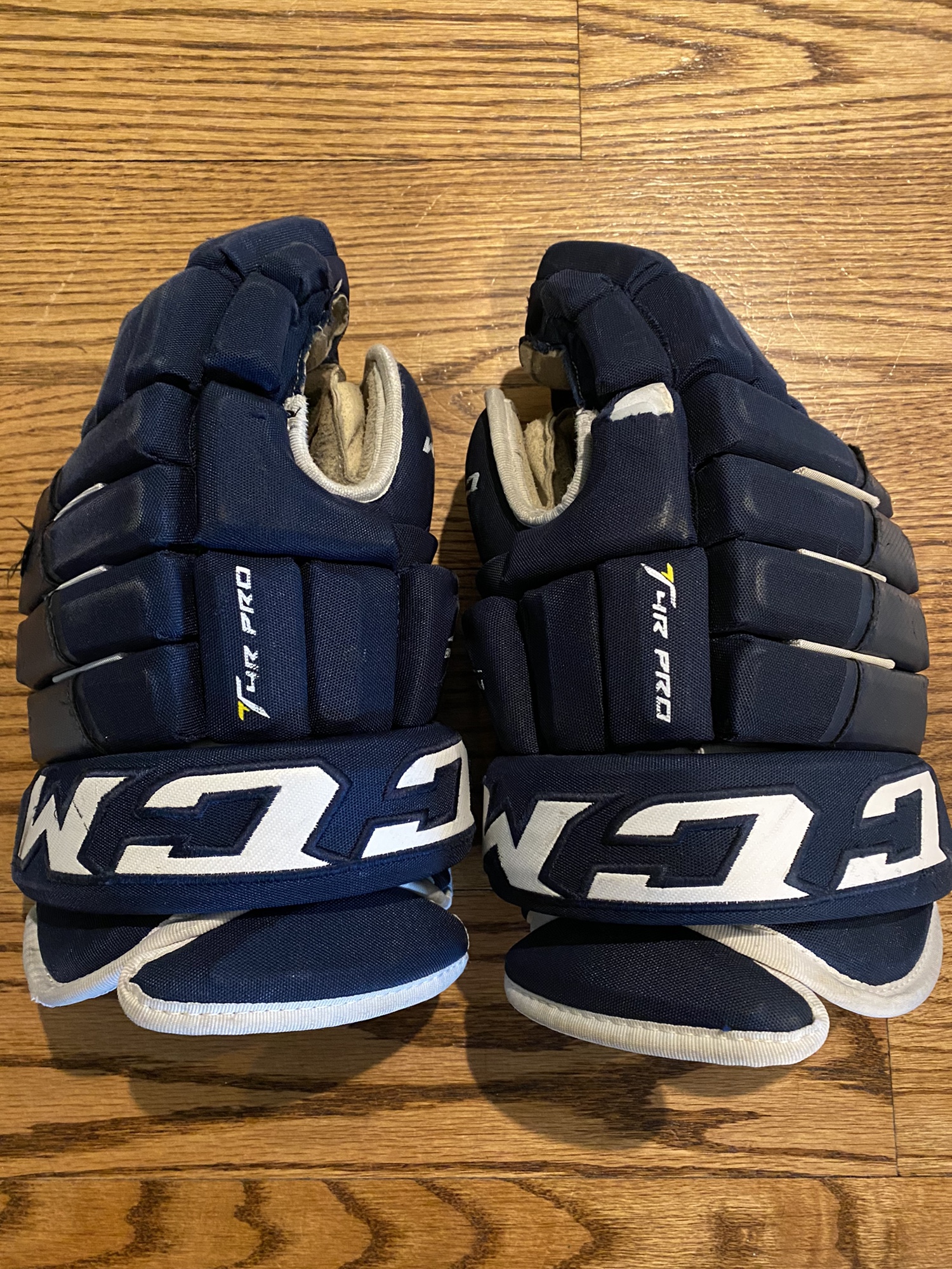 CCM 14" Tacks 4 Roll Pro Gloves | SidelineSwap