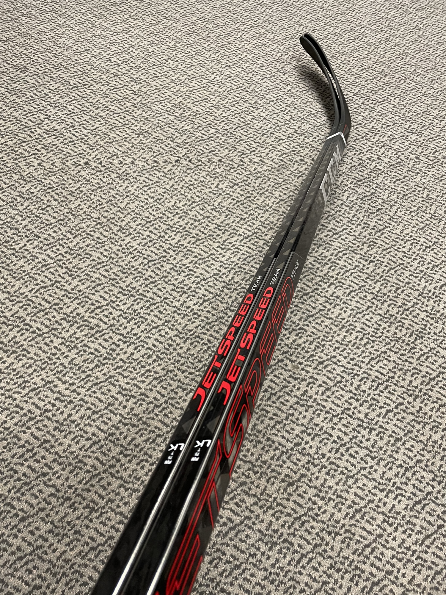 CCM Jetspeed Team 2-Pack P28 curve 75 Flex right hand sticks | SidelineSwap