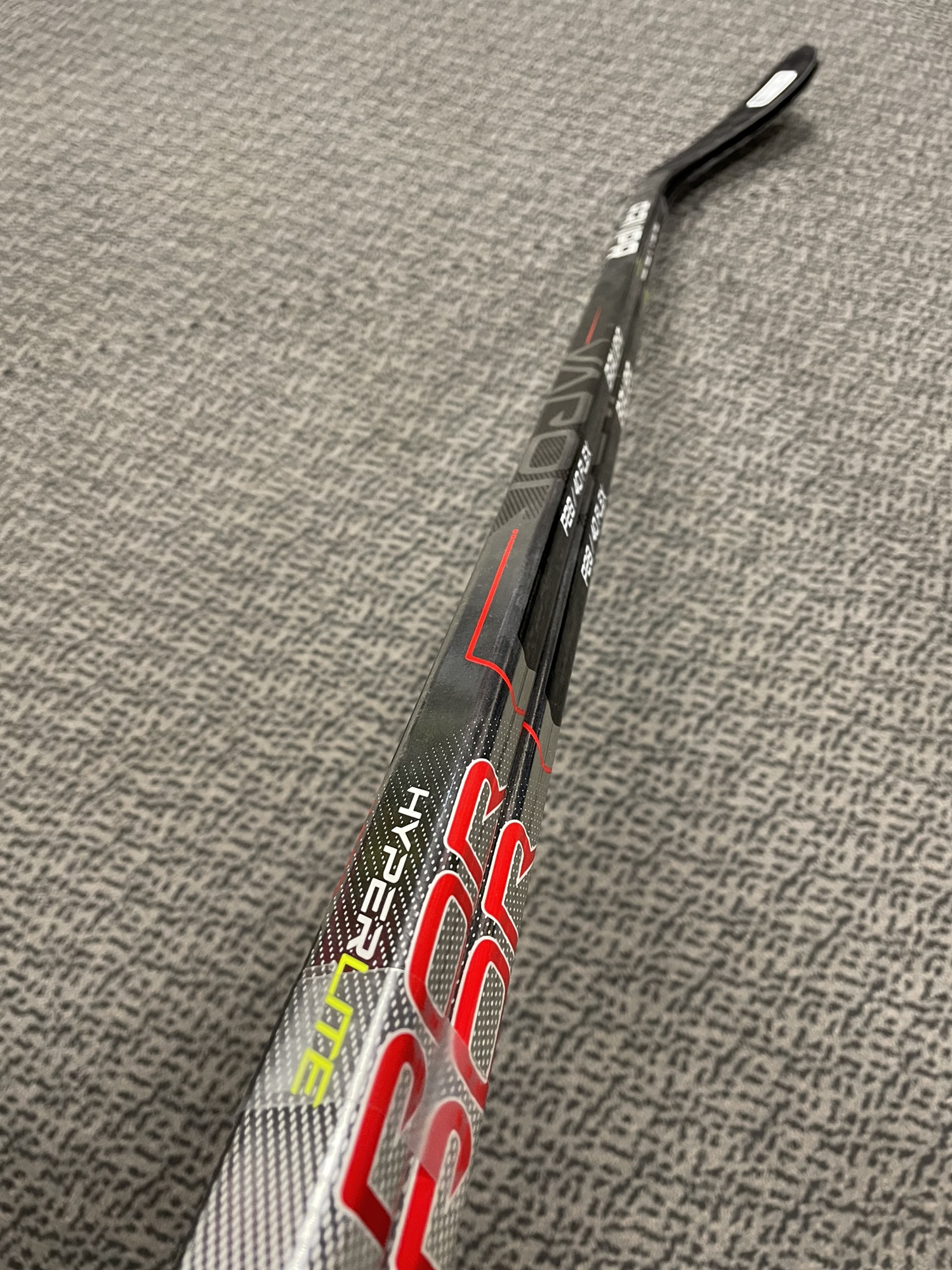 Bauer Hyperlite 2-Pack P28 curve 40 flex right hand sticks | SidelineSwap