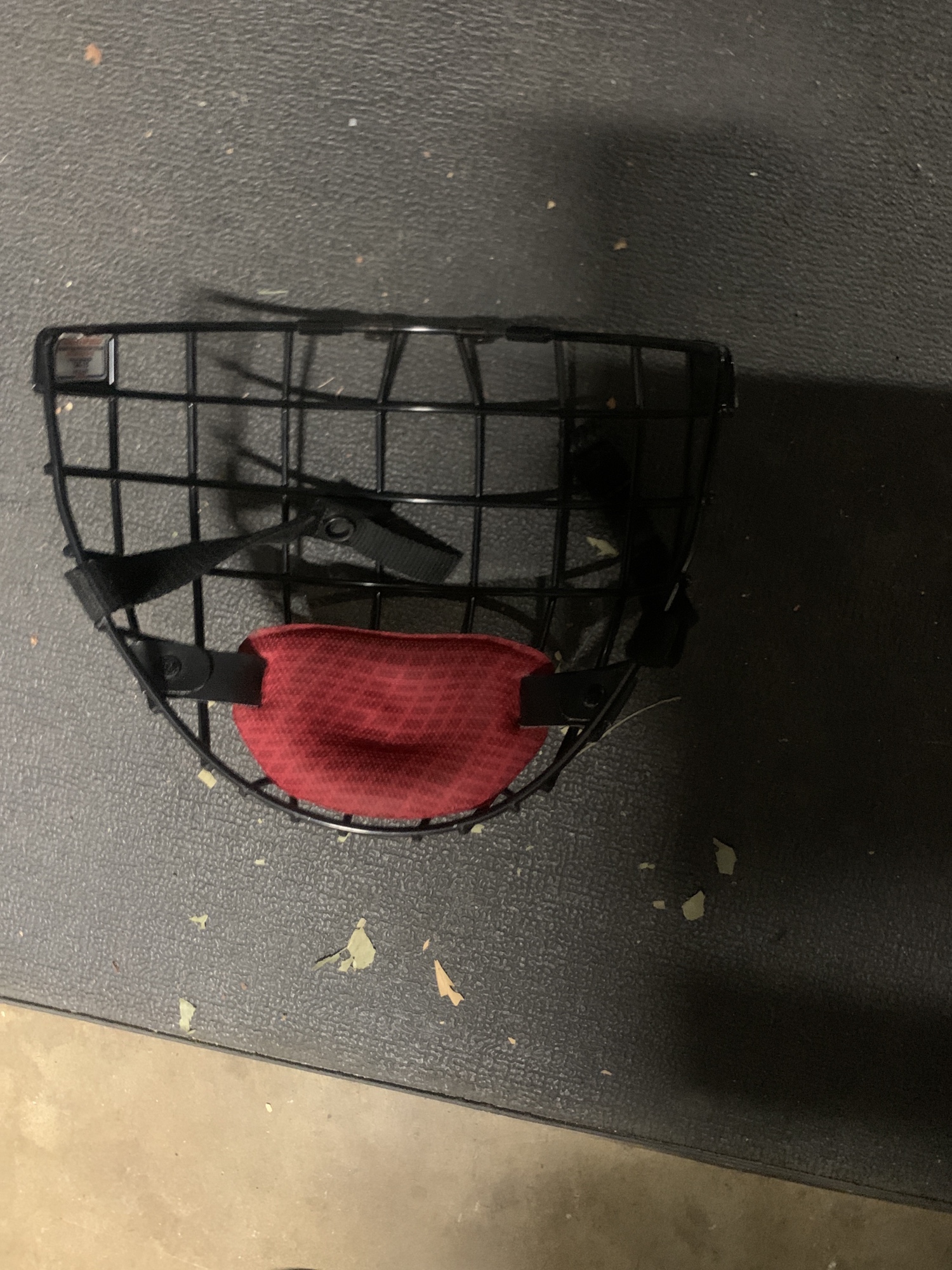 Medium CCM Full Cage FM580 | SidelineSwap