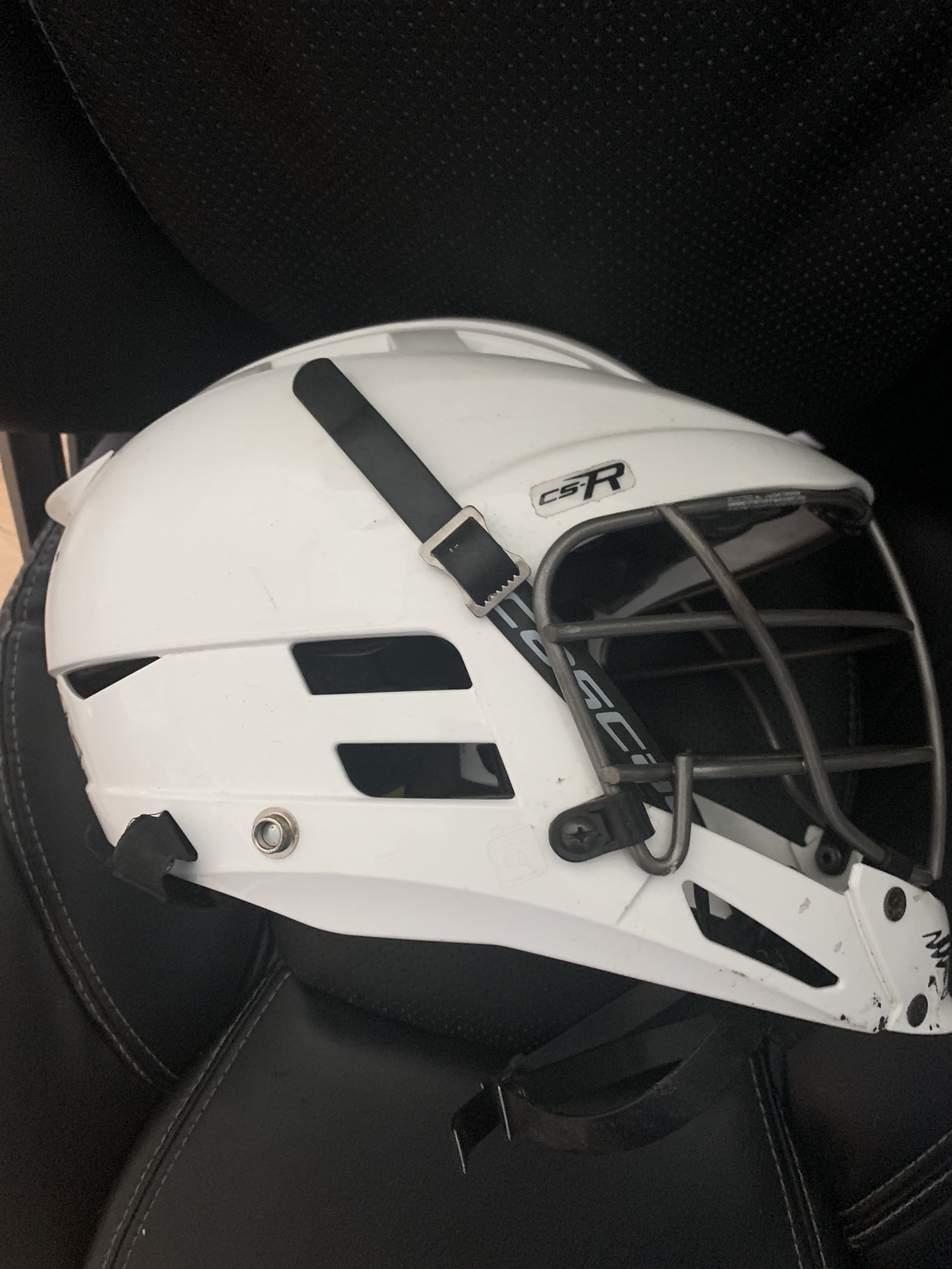 Player's Cascade CS-R Youth Helmet | SidelineSwap