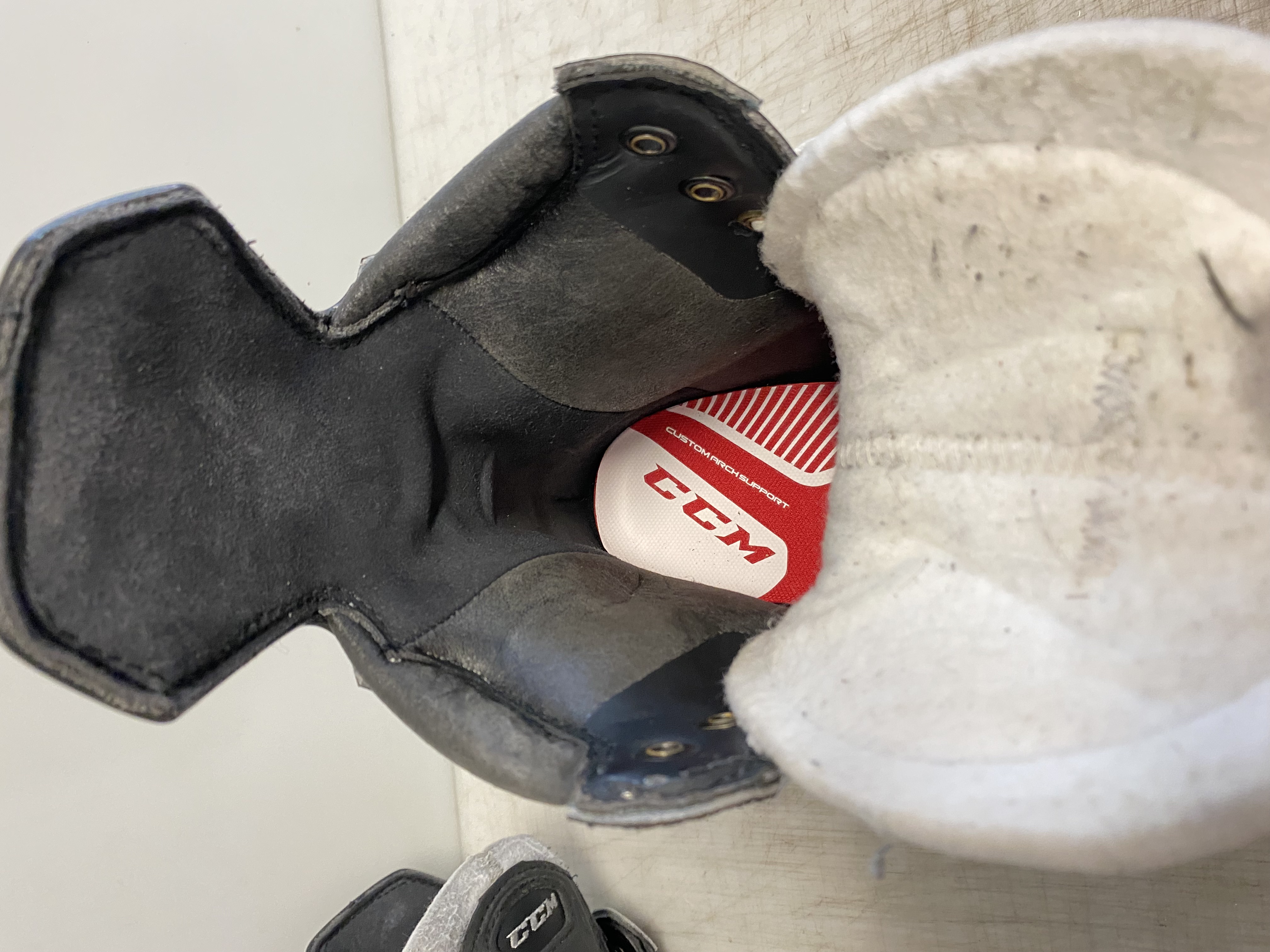 CCM RibCor 80K Mens Pro Stock Size 8.5 Hockey Skates 8201 | SidelineSwap