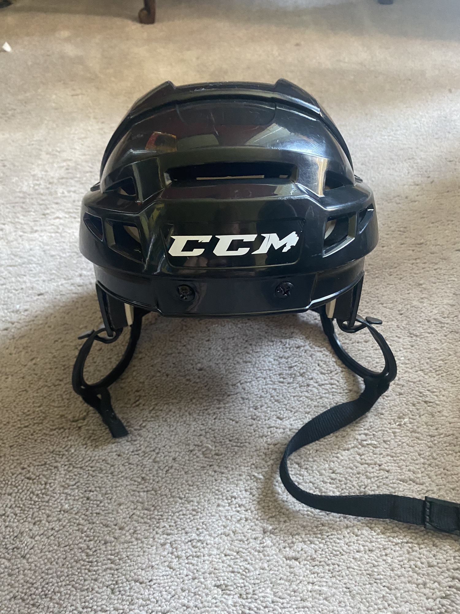 Used Small CCM Vector V08 Helmet | SidelineSwap