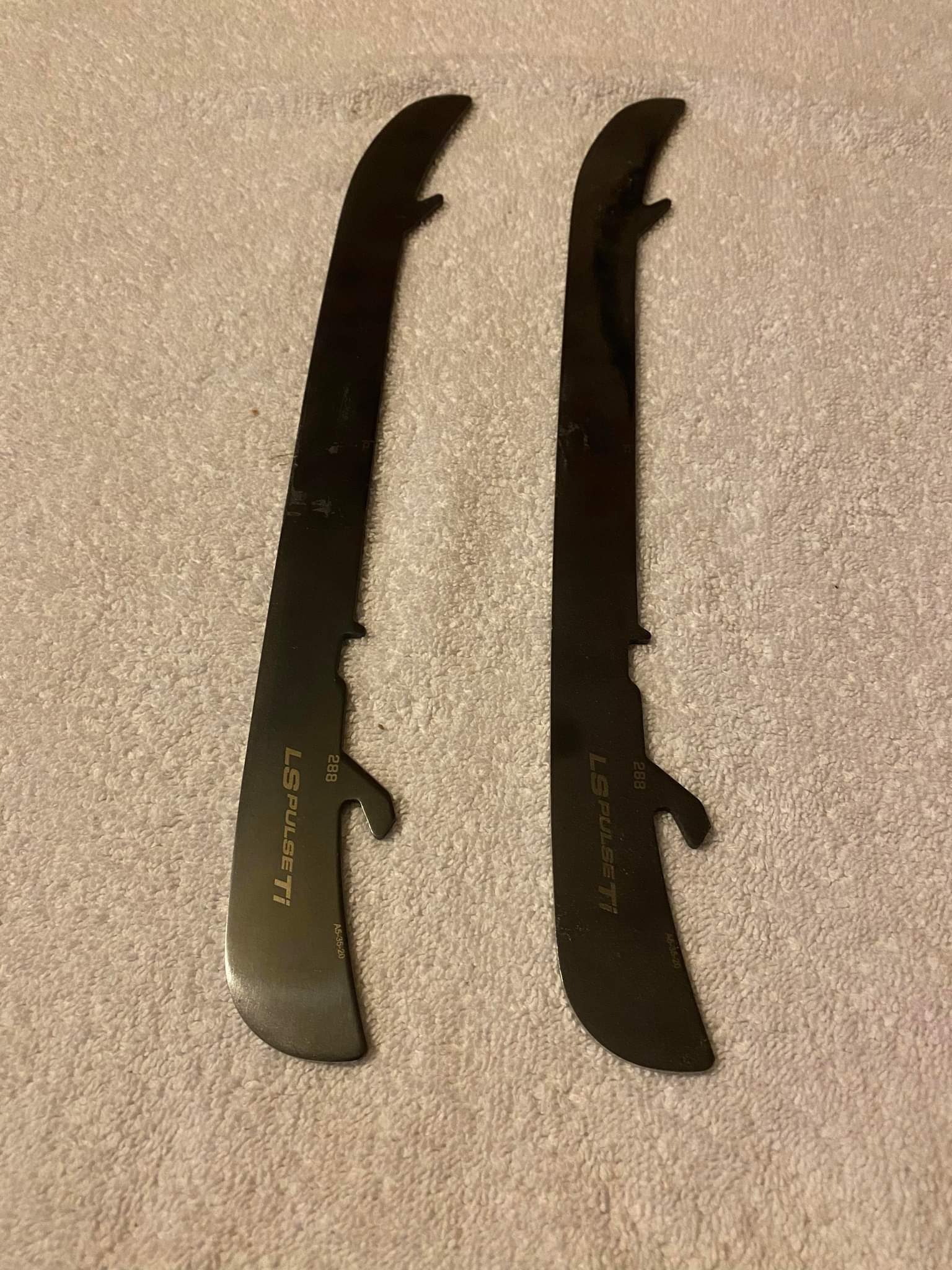 New Bauer Hockey Tuuk LS Pulse Ti Steel Runners, Size 288 | SidelineSwap