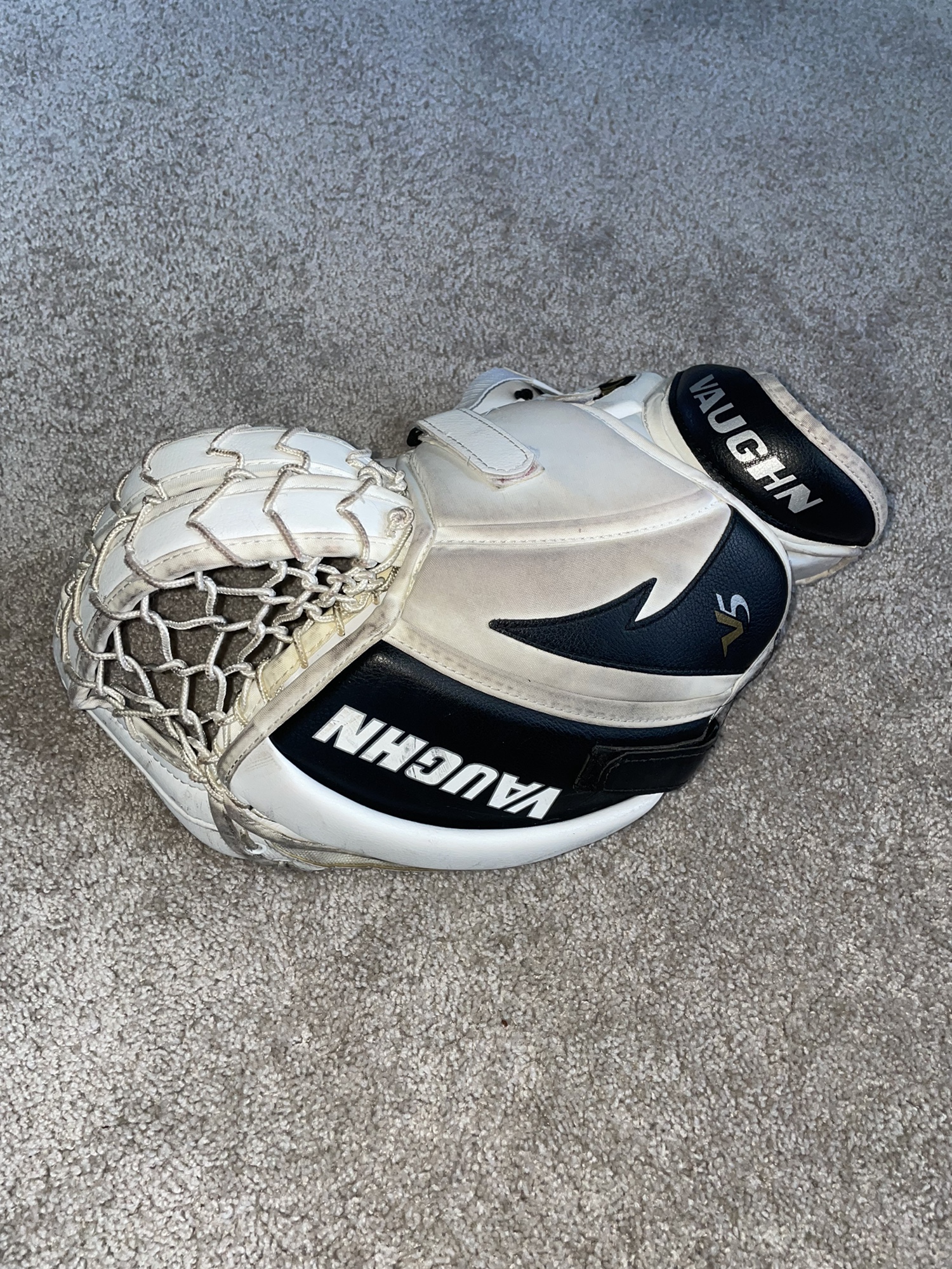 Intermediate Vaughn Velocity V5 “Iceberg” | SidelineSwap