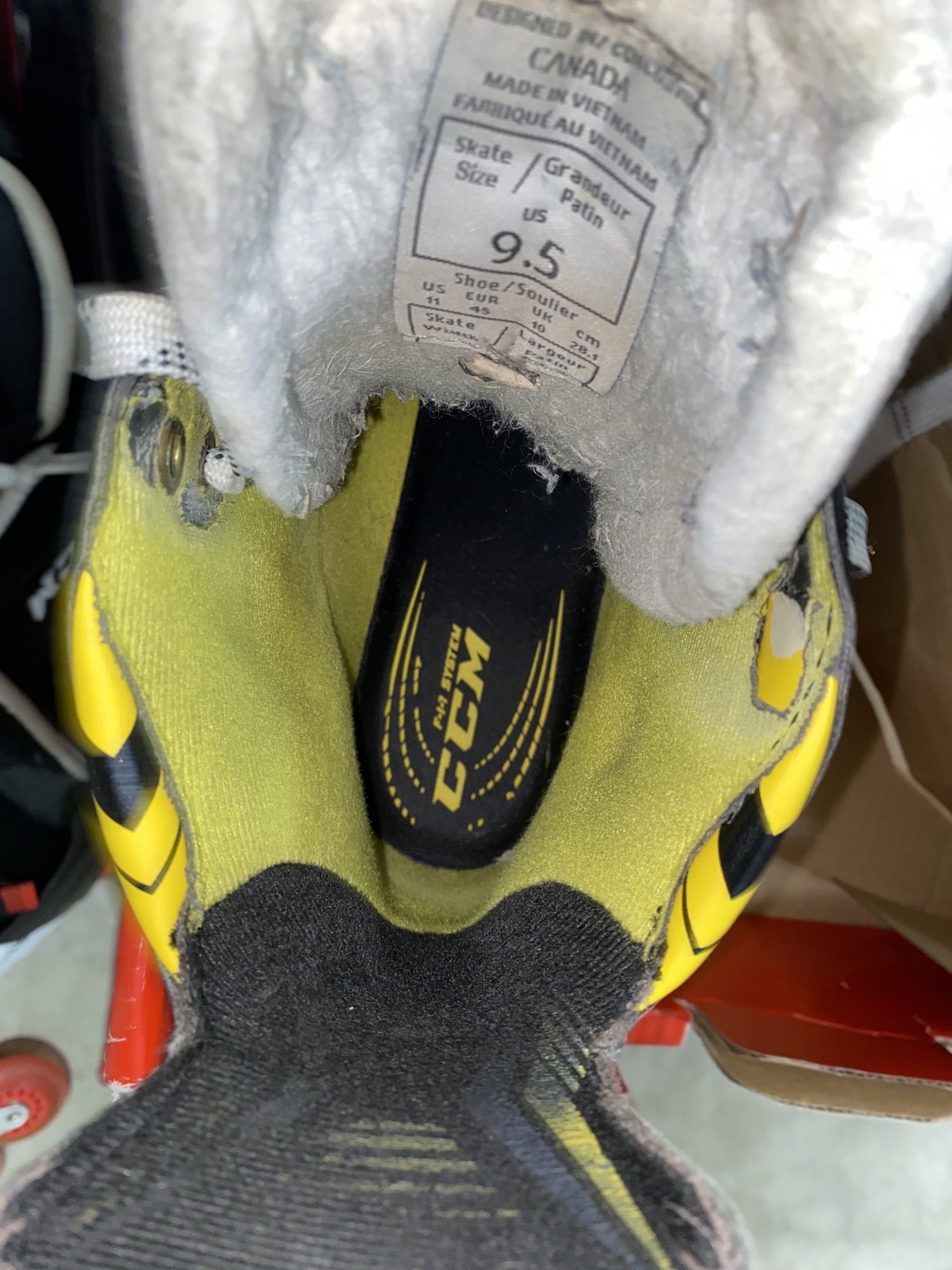 Senior CCM Tacks Classic Pro Skates | SidelineSwap