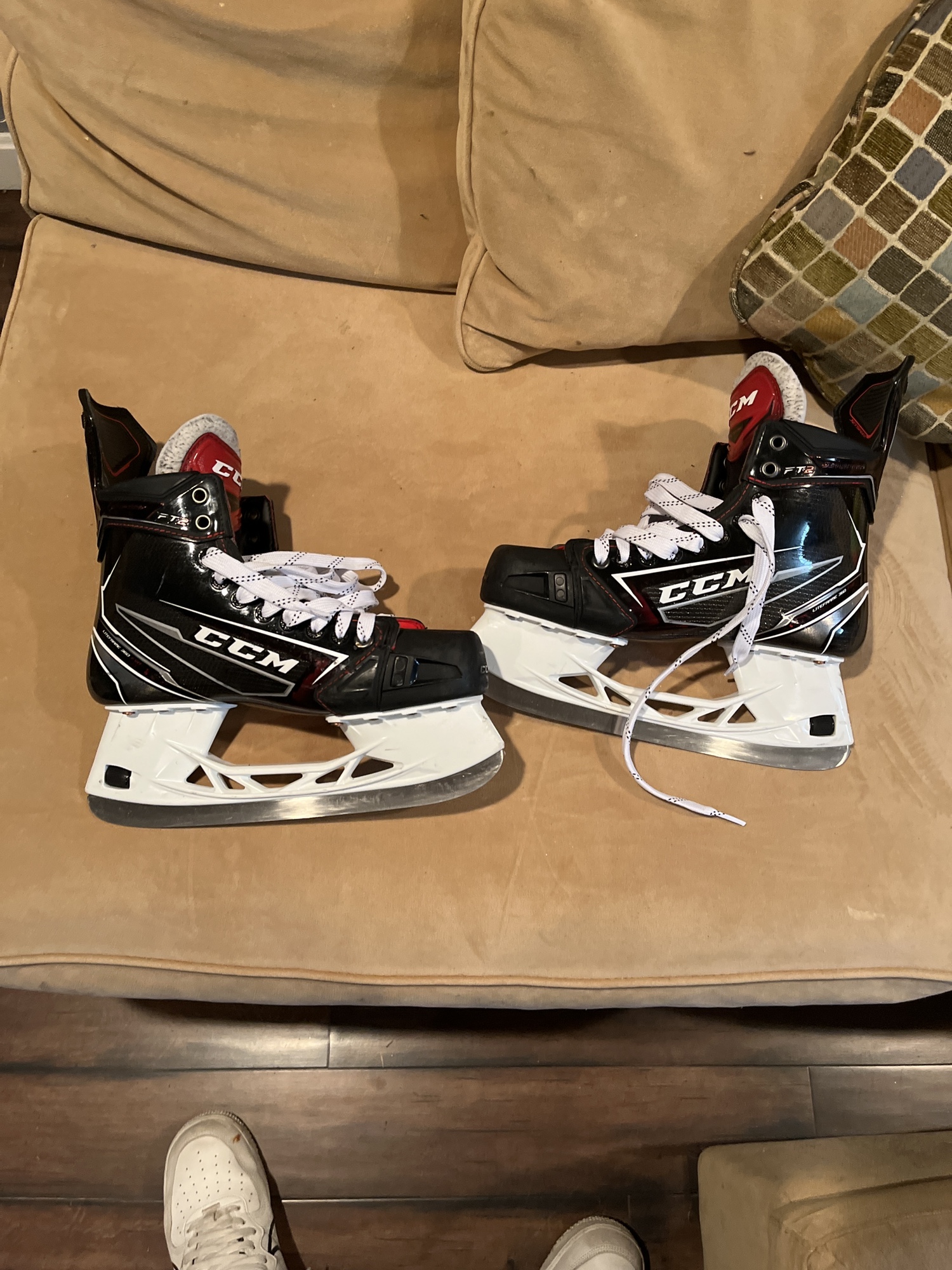 Used CCM Regular Width Size 8 JetSpeed FT2 Hockey Skates | SidelineSwap