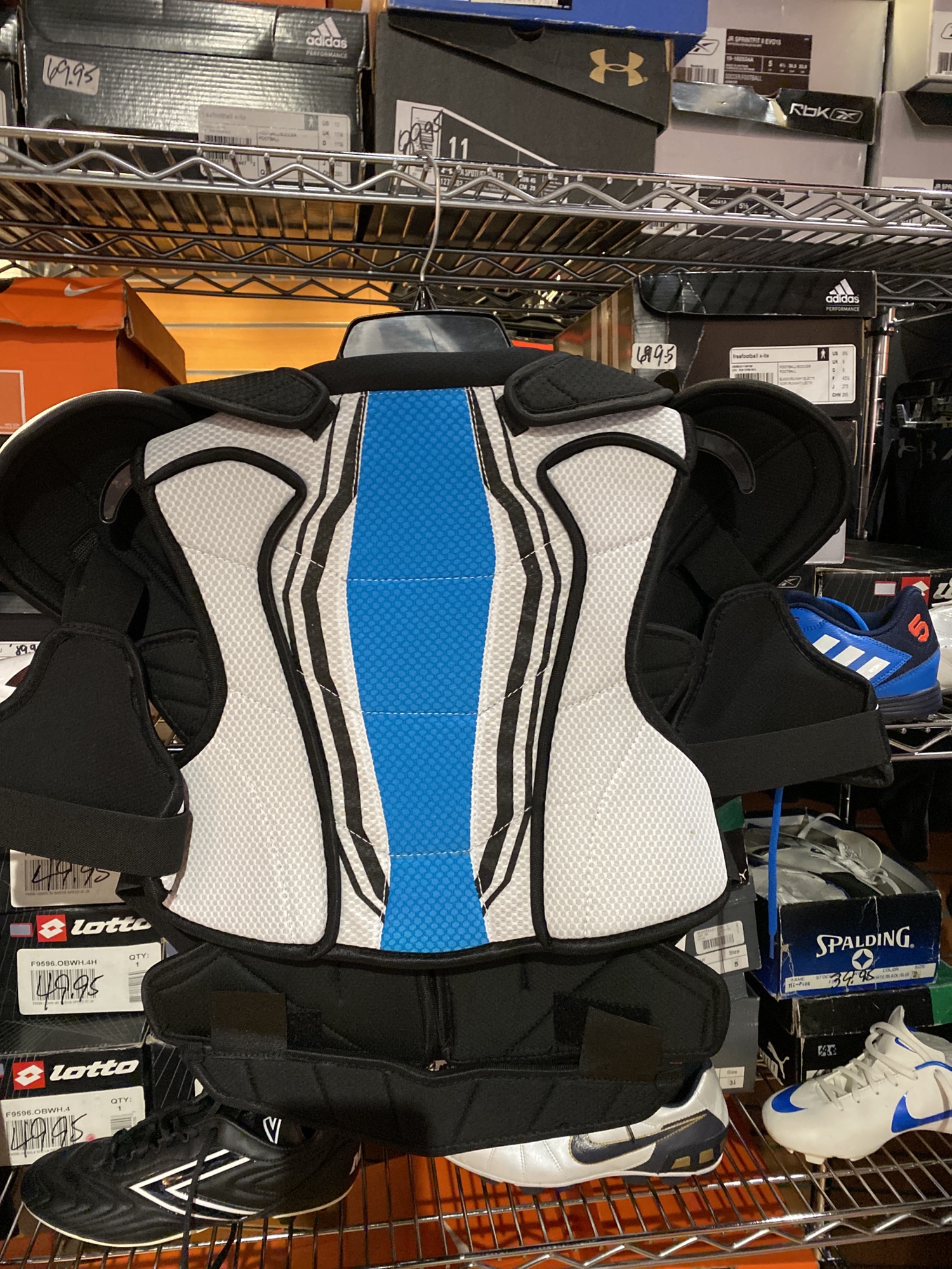 True AX5 shoulder pads Sr. | SidelineSwap