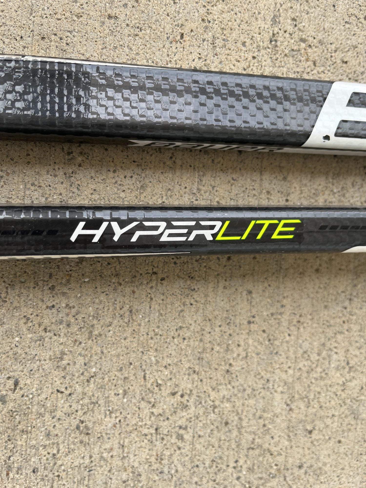 1 Lightly Used Bauer Vapor HyperLite Custom Red Pro Stock Stick LH P92 ...