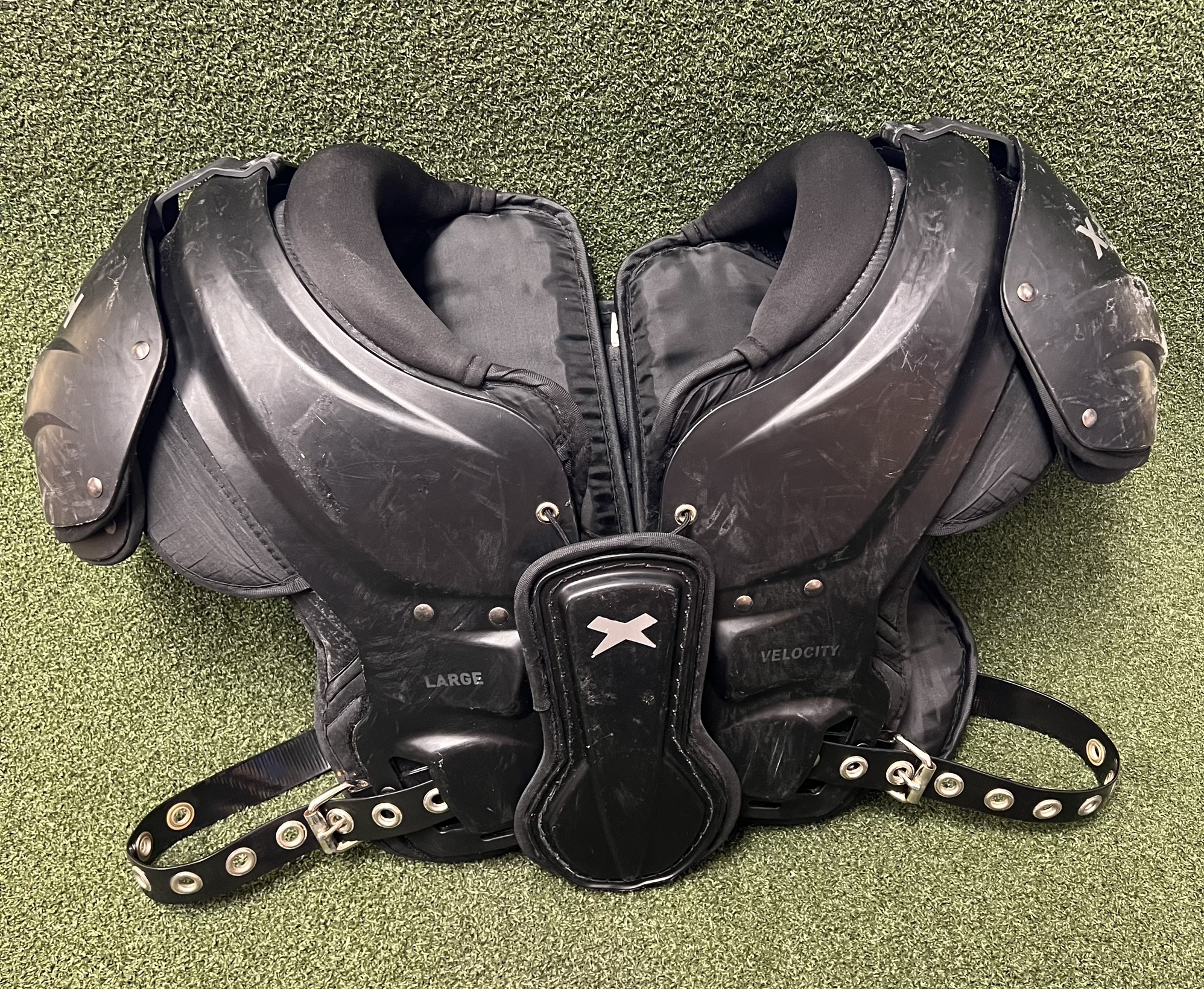 Xenith Velocity Shoulder Pads (9704) | SidelineSwap