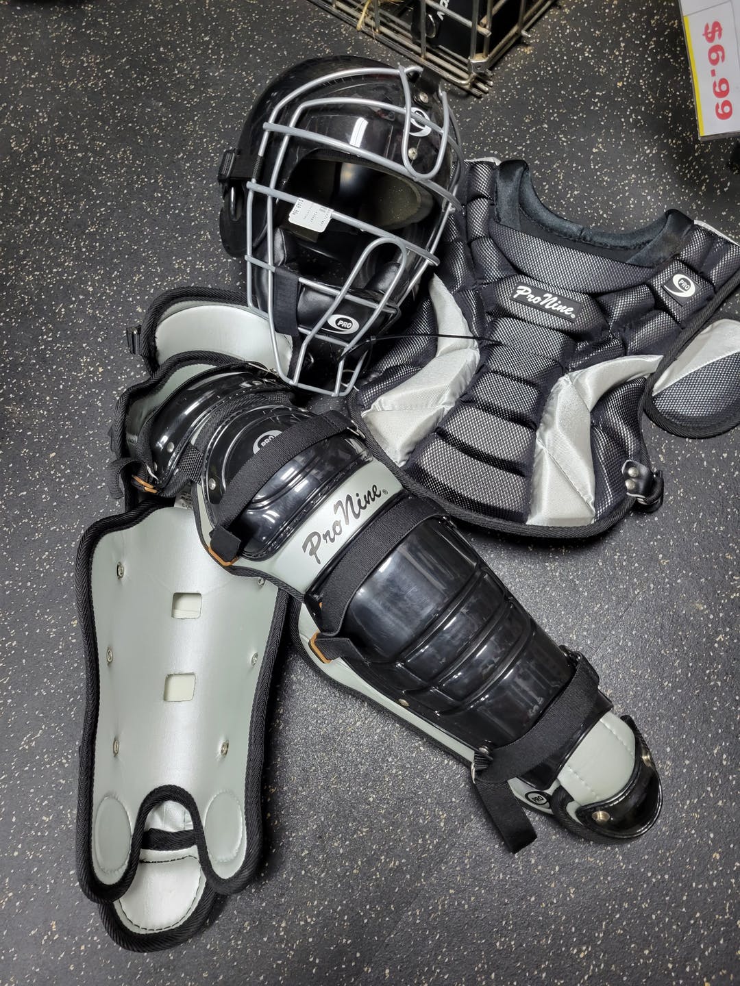 Pro 9 Youth Catcher Catchers Equipment | SidelineSwap