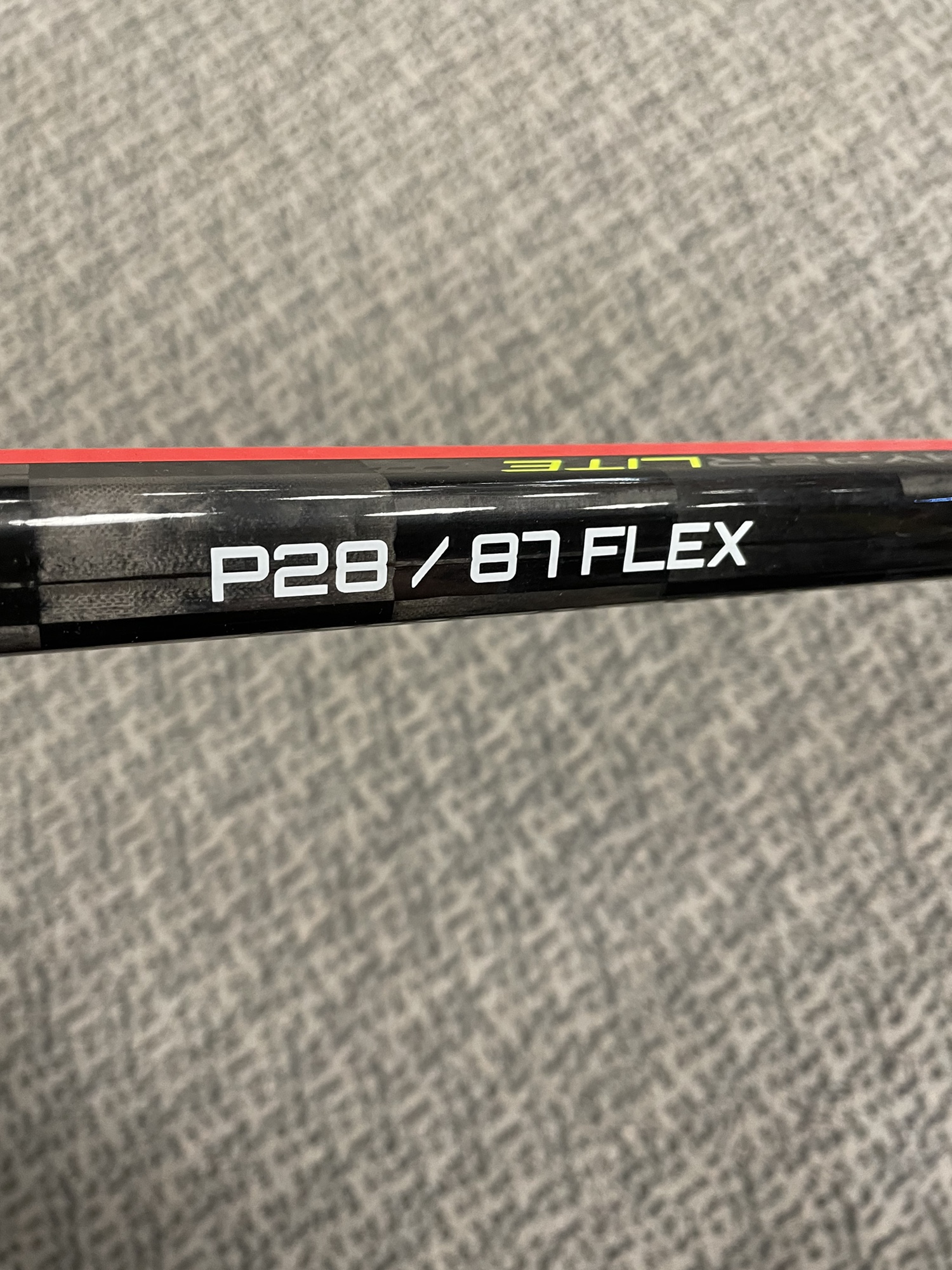 Bauer Vapor Hyperlite P28 curve 87 flex left hand stick | SidelineSwap
