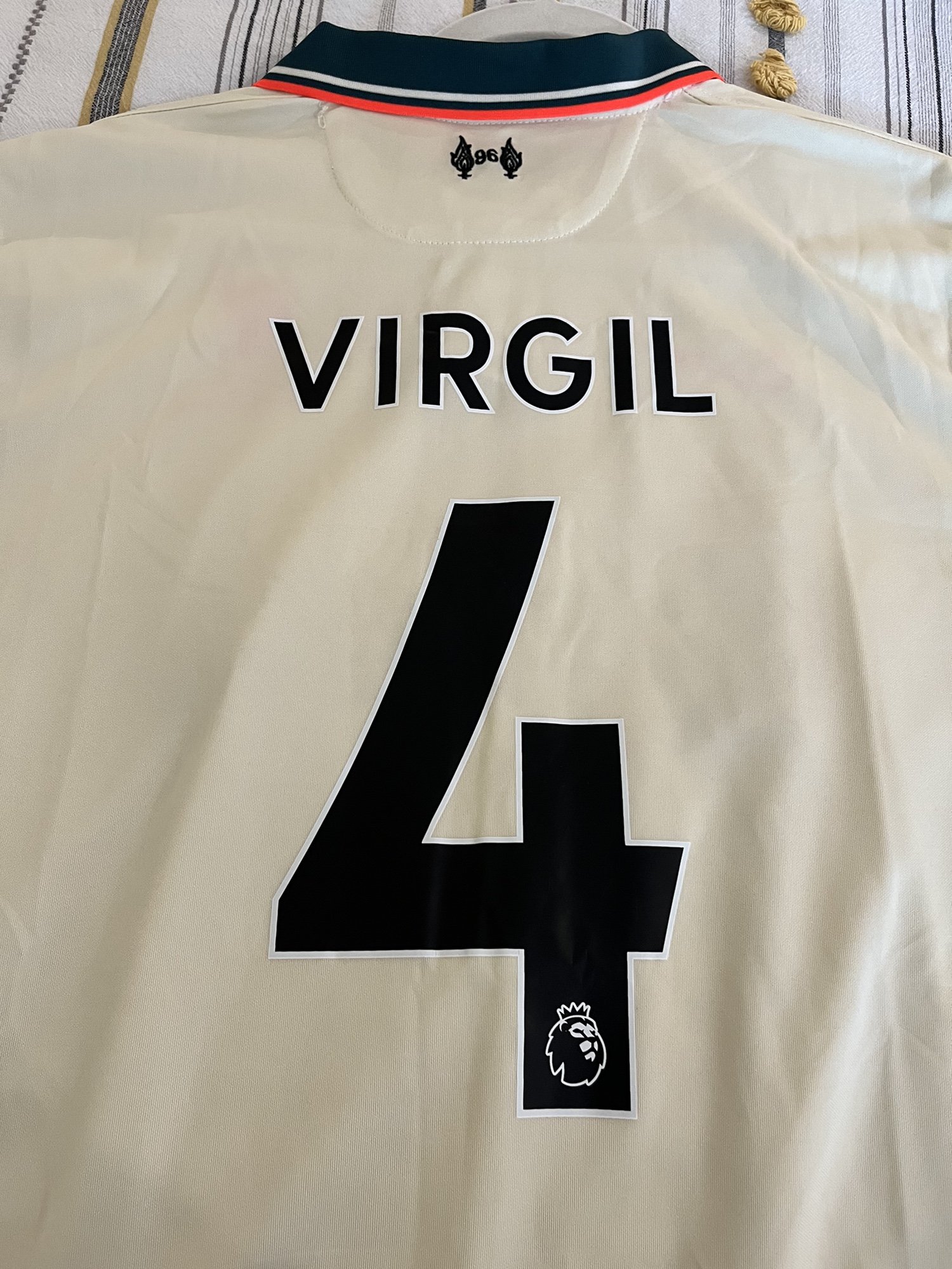Virgil van Dijk 21/22 Liverpool Away kit | SidelineSwap