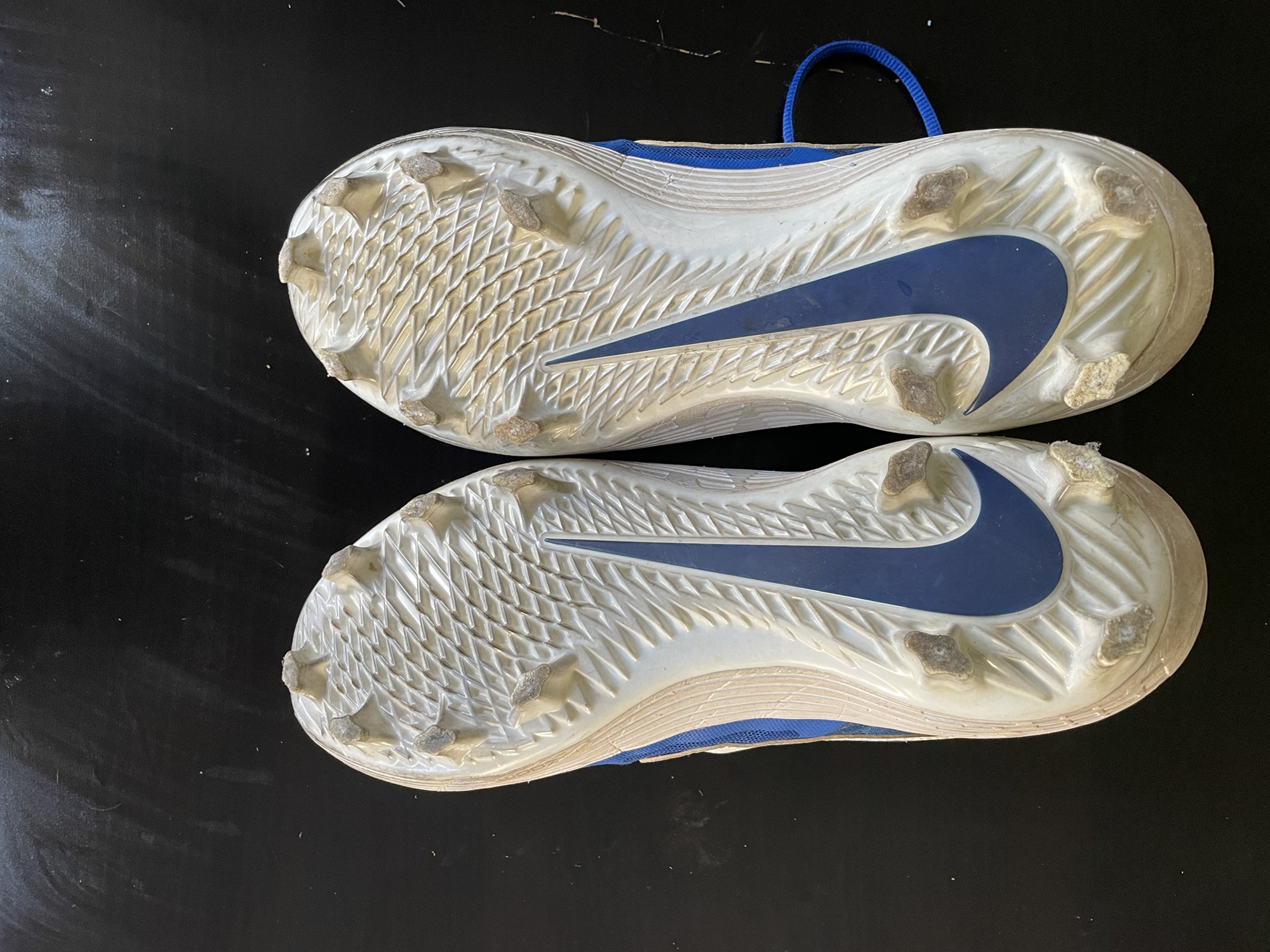 Blue Men's Molded Cleats Low Cut Air Clipper | SidelineSwap