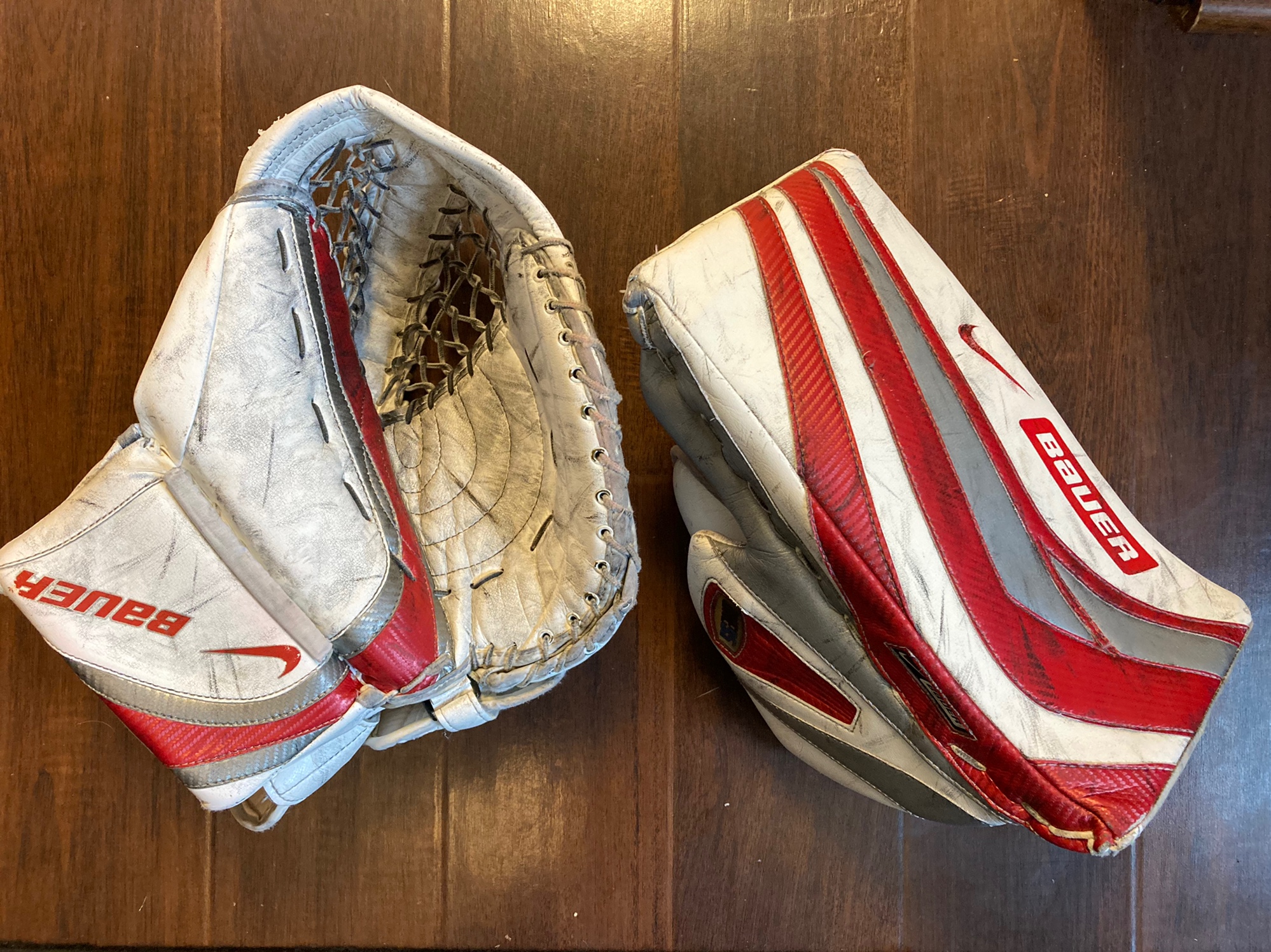 Used Regular Bauer Nike Supreme One95 Pro Glove Set | SidelineSwap