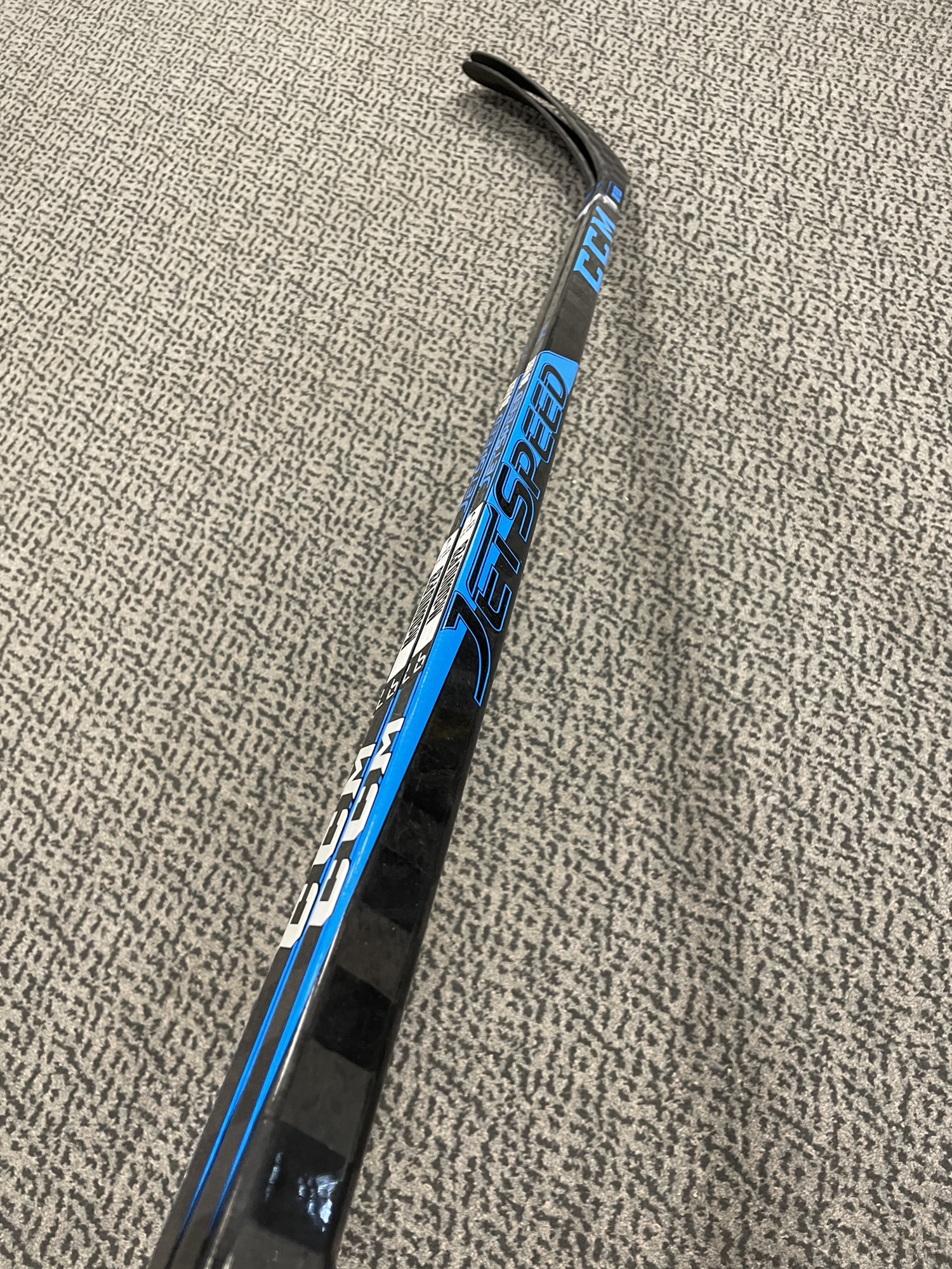 CCM 2-Pack Youth Jetspeed 30 flex P28 curve sticks | SidelineSwap