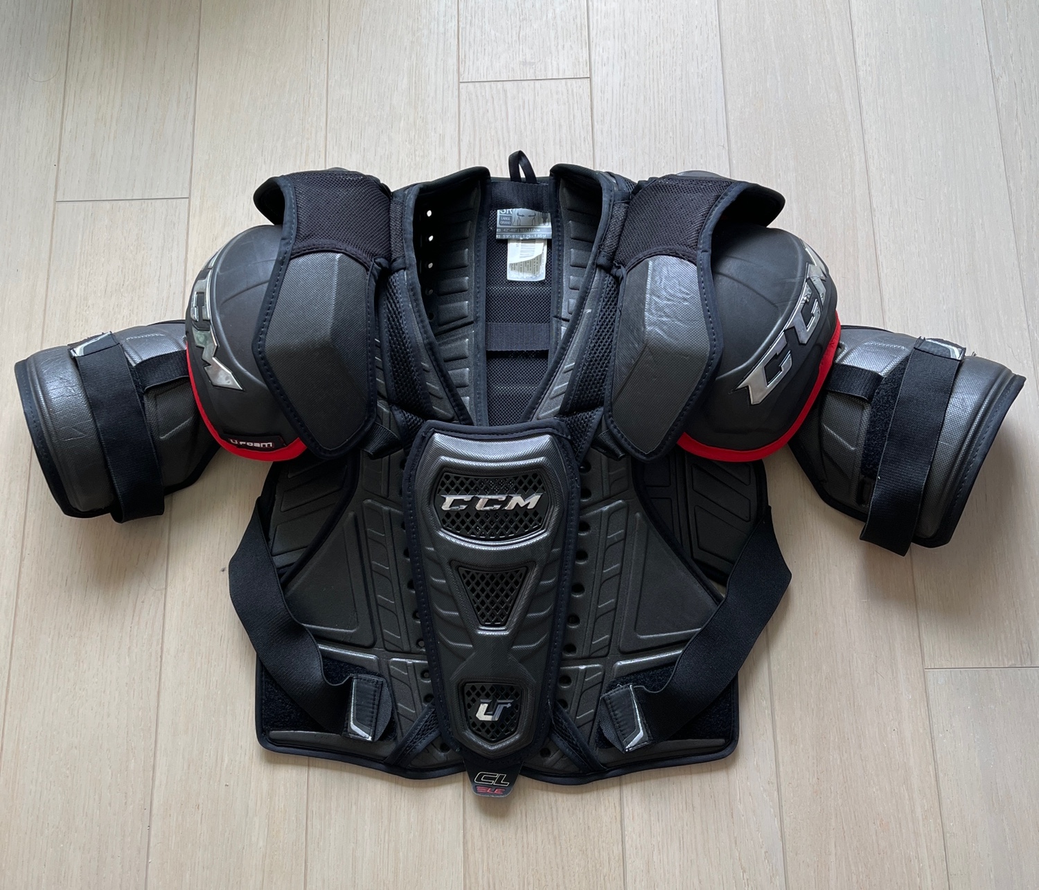 CCM U+ Crazy Light CL LE Senior Large Shoulder Pads RARE! | SidelineSwap